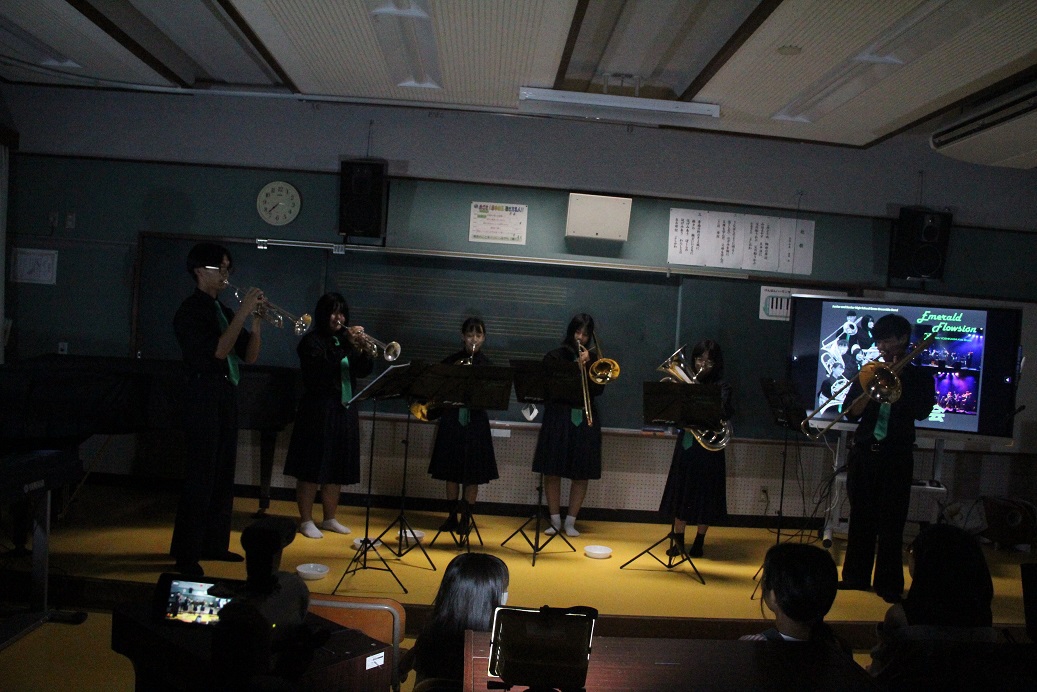 記念演奏会（Emerald Flowsion） | よしかわキッズブラス