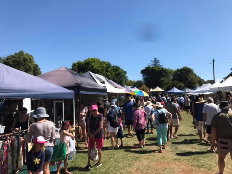 🍌🍓YUNGABURRA MARKETS 🍕🌯 | ドルフィンツアーズ ケアンズ オーストラリア