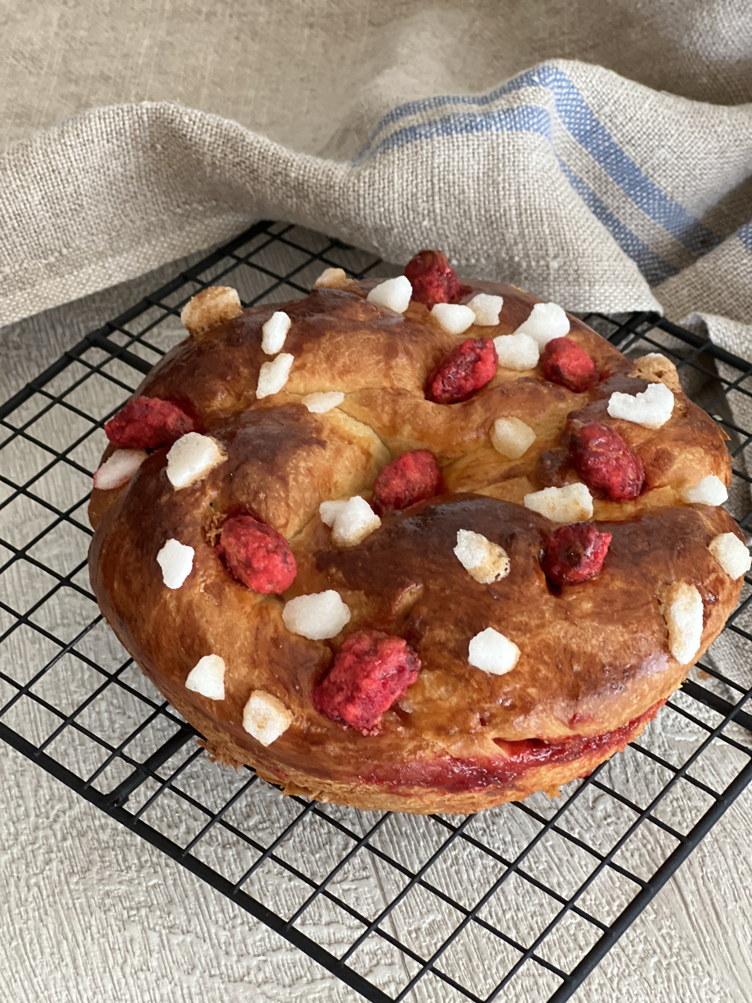 Brioche de Saint-Genix（ブリオッシュ ド サン=ジュニ） | ボナペティ フランス！ ～フランス地方と家庭のお味の世界へ ...