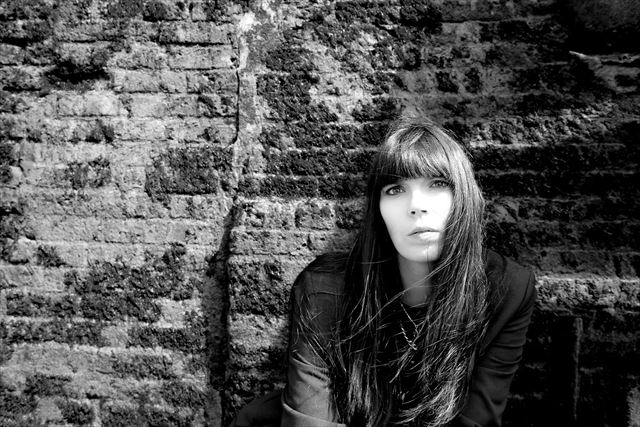 A.A. WILLIAMS | A.A. ウィリアムズ、『SONGS FROM ISOLATION』より、「Nights In White ...