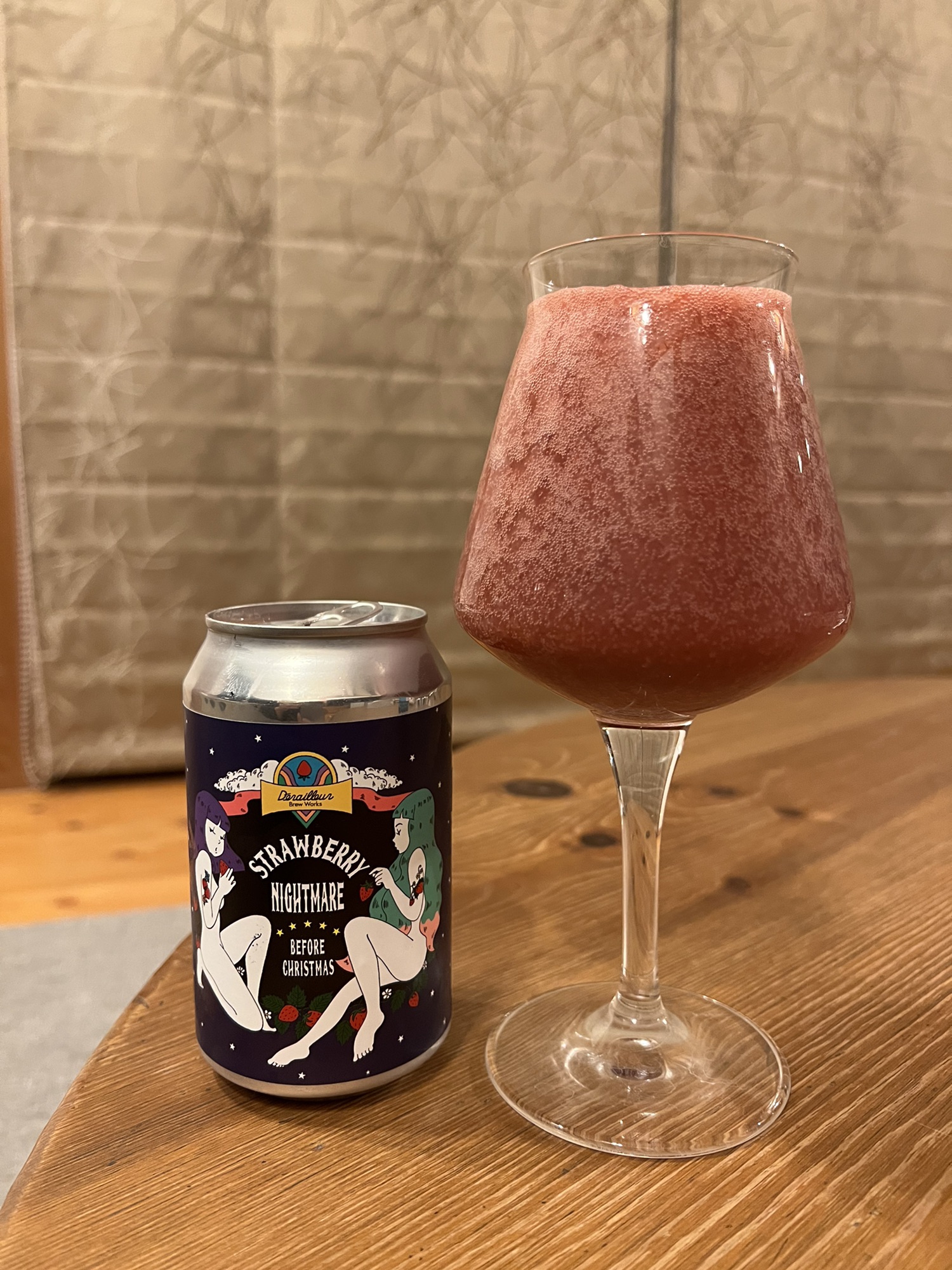 STRAWBERRY NIGHTMARE (BEFORE CHRISTMAS)（DBW） | outdoor and beers