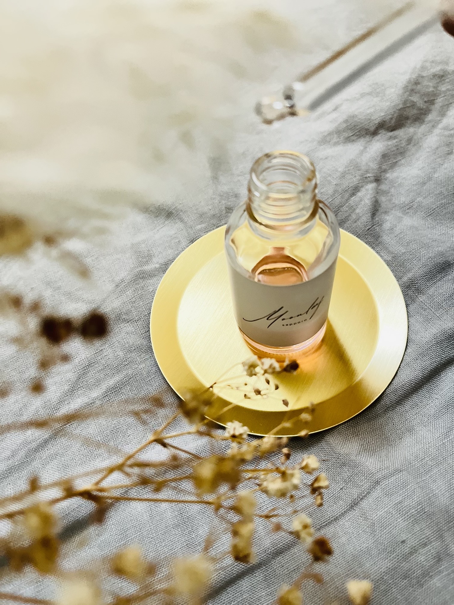 MoonLeaf sapporo / 札幌市東区の100種類以上の香りが楽しめるアロマスクール＆トリートメントサロン