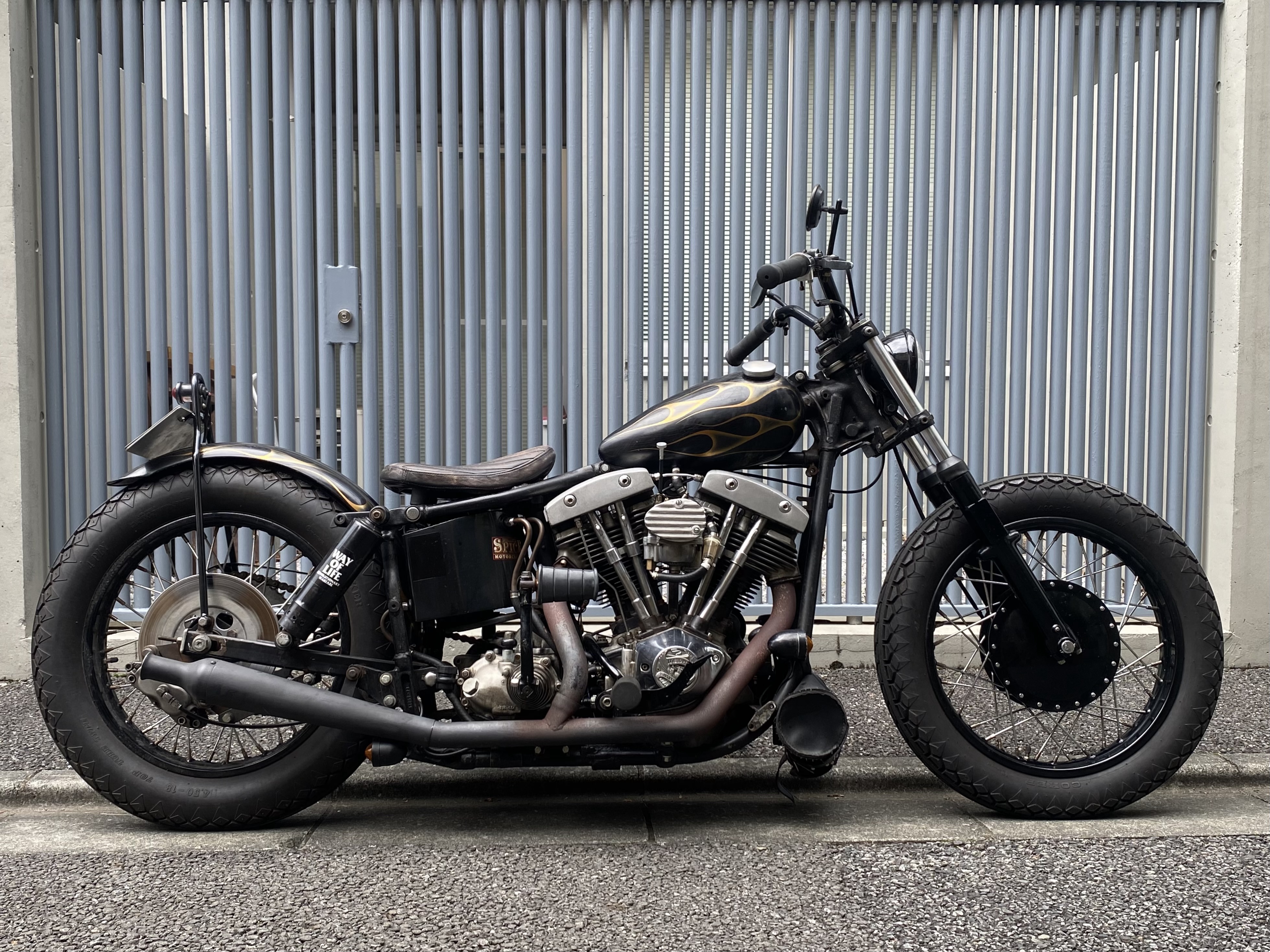 ’77 FLH | SPICE MOTORCYCLES（スパイスモーターサイクルズ）