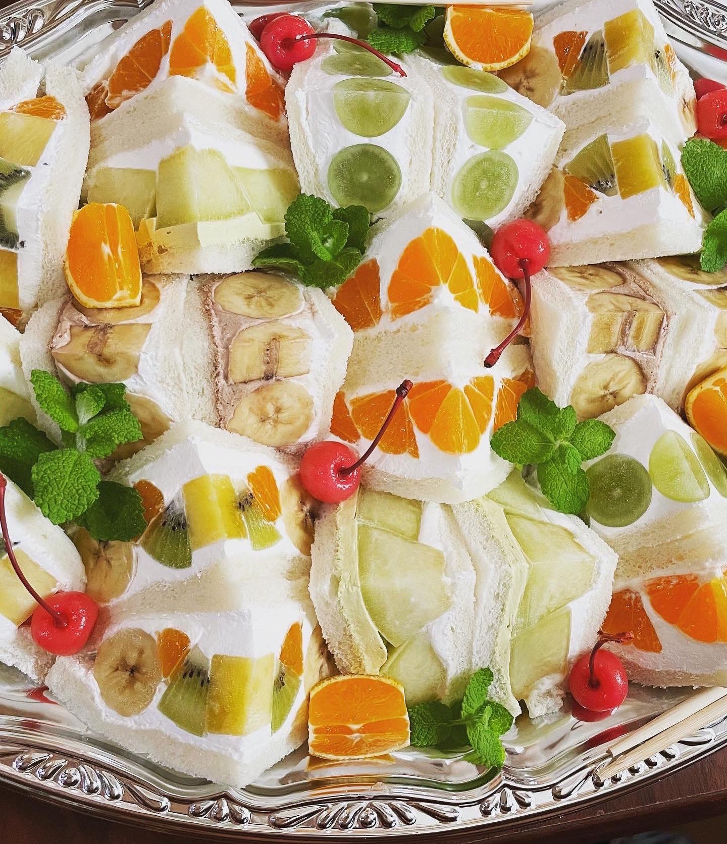 仲間 | ESTUDIO GRIS ｴｽﾄｩﾃﾞｨｵ･ｸﾞﾘｽ ﾌﾗﾒﾝｺｽﾀｼﾞｵ