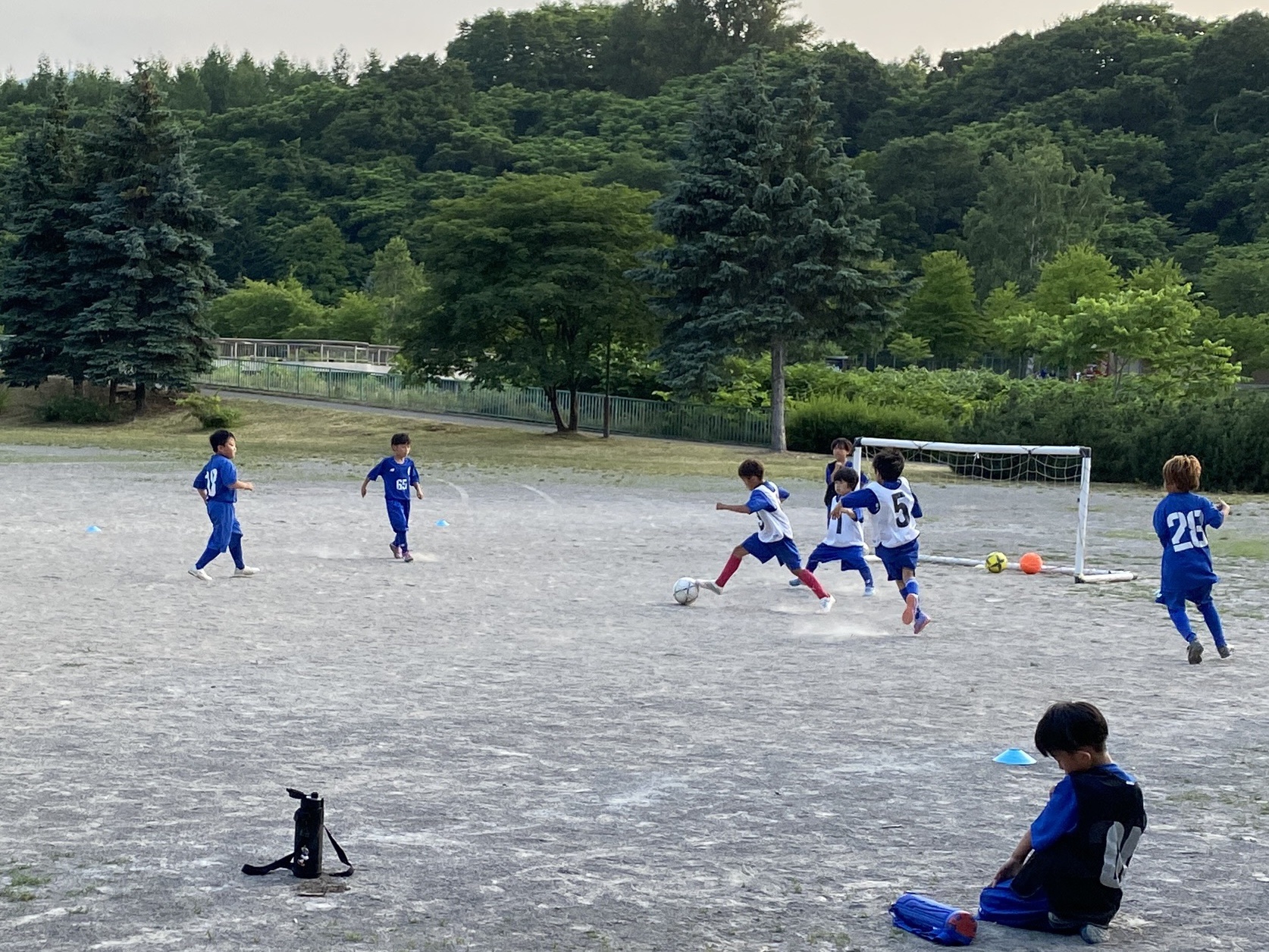 U8と🍰 | EZZORE FC