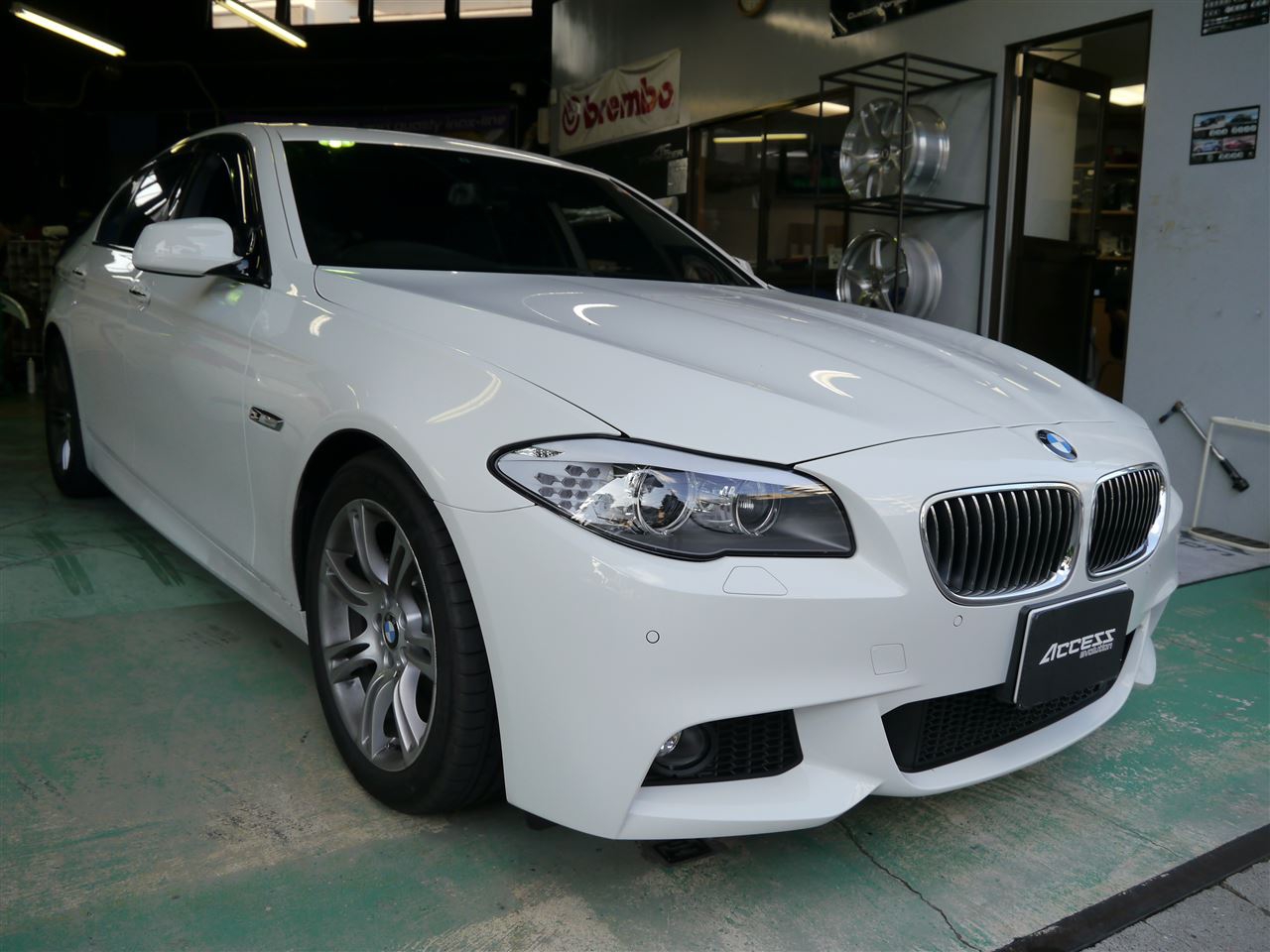 F10なお客様に、MパフォペダルSetお取付！ | アクセスエボリューション目黒店 access-ev MEGURO