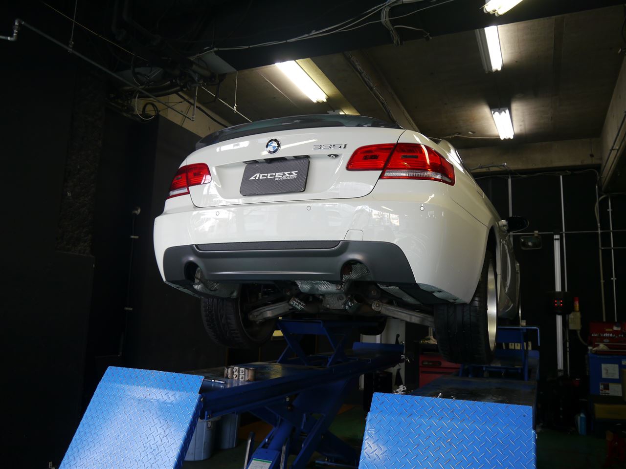 E92＆E93 335なお客様に、BMWパフォーマンスマフラーお取り付け！ | アクセスエボリューション目黒店 access-ev MEGURO