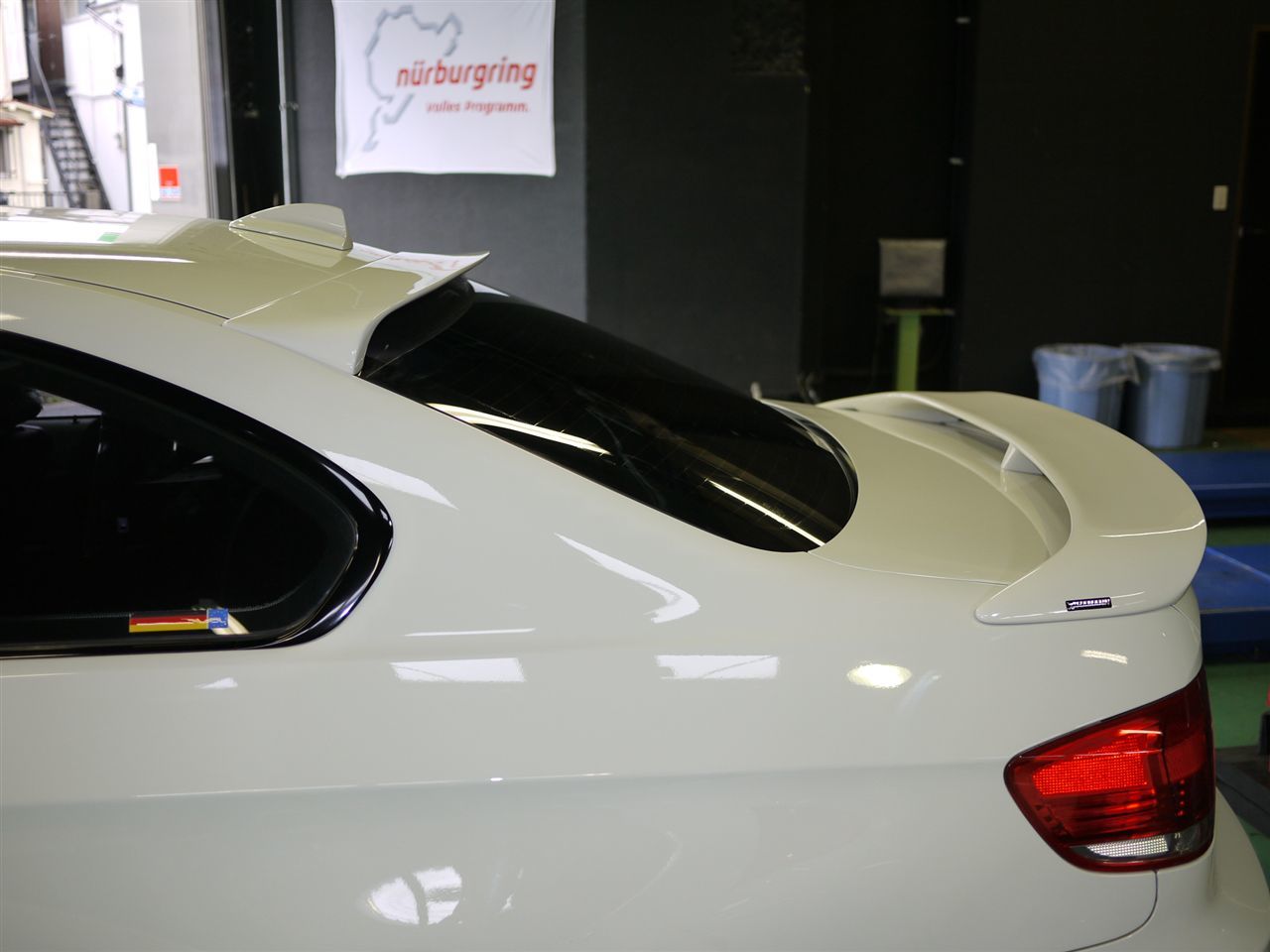 E92にハーマンルーフスポイラー | アクセスエボリューション目黒店 access-ev MEGURO