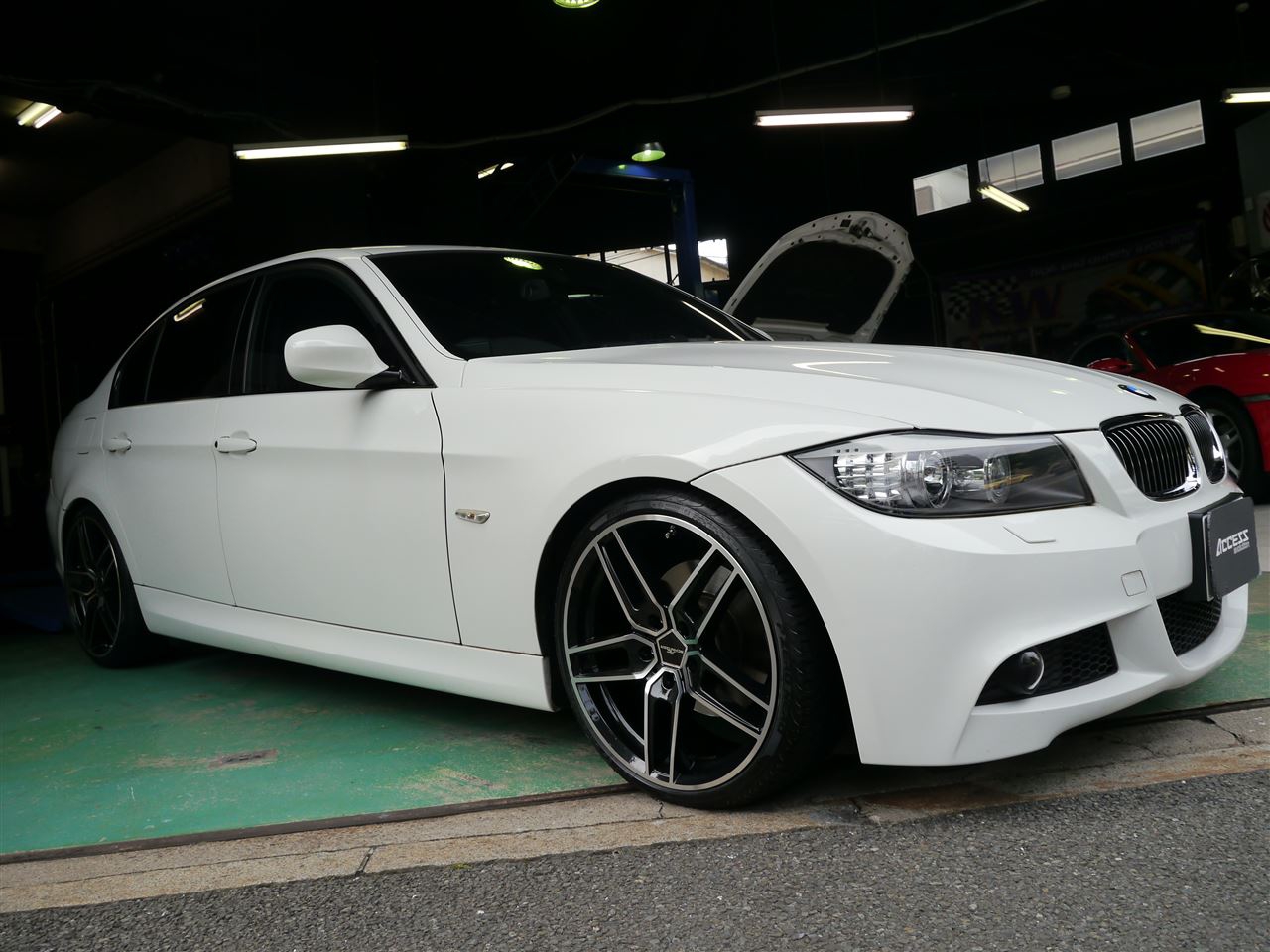 E90 LCIなお客様に、ACシュニッツァー TYPE-8お取り付け！ | アクセスエボリューション目黒店 access-ev MEGURO