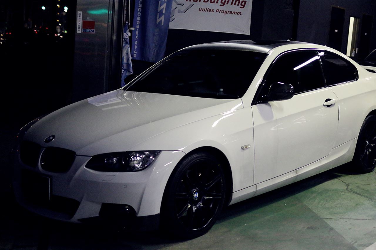 E92 335なお客様に、ルーフラッピング＆タイヤ交換！by目黒店 | アクセスエボリューション目黒店 access-ev MEGURO