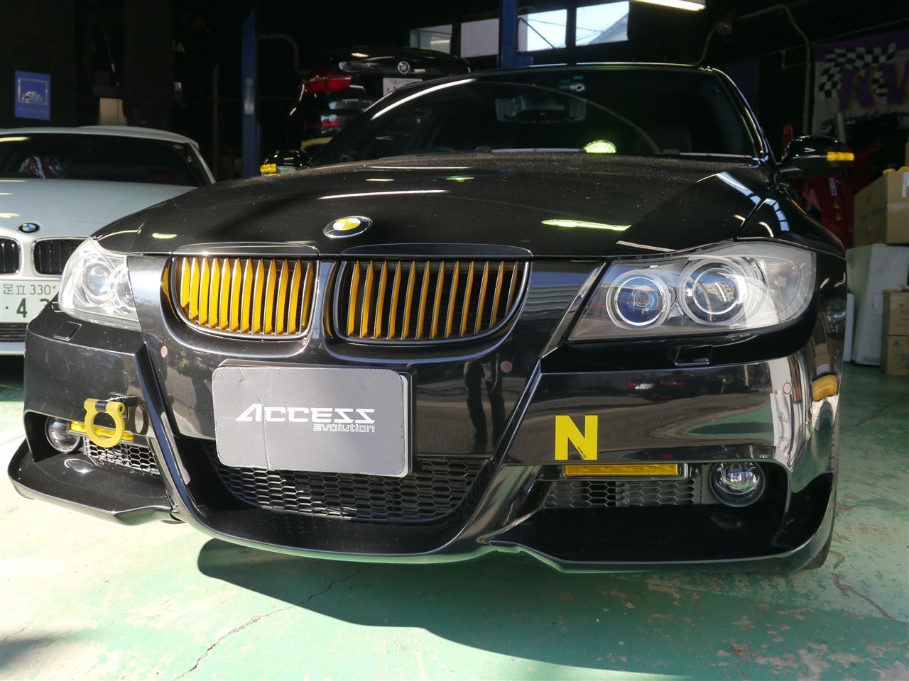 E90 335なお客様に車検！・・・が・・・メインなのか？（笑） | アクセスエボリューション目黒店 access-ev MEGURO