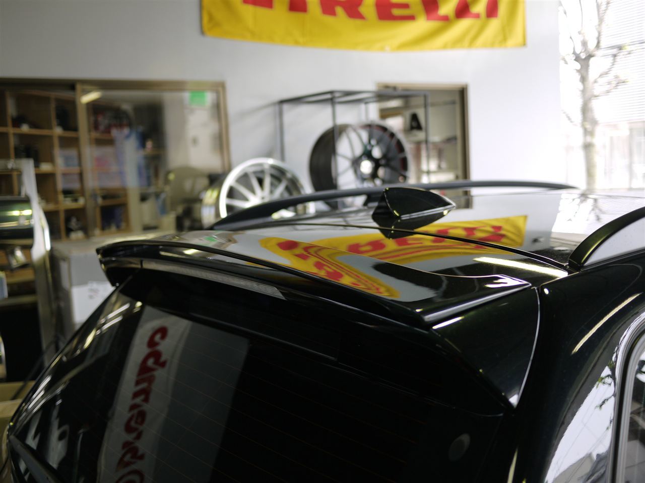 X3なお客様に、ハーマンルーフスポイラーのお取り付け！ | アクセスエボリューション目黒店 access-ev MEGURO