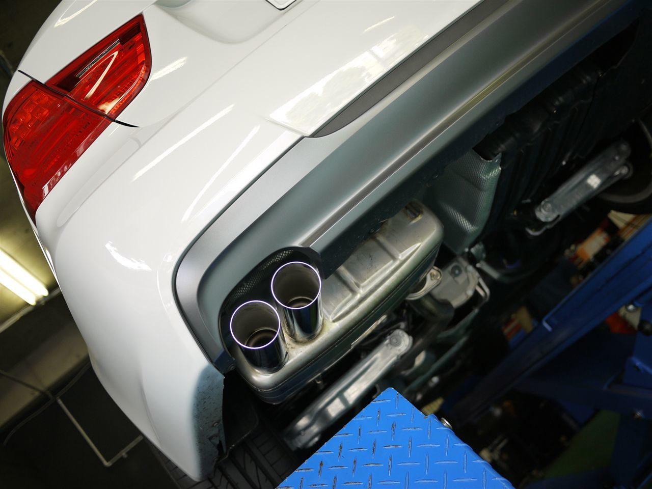 E90 320にBPマフラー取り付け | アクセスエボリューション目黒店 access-ev MEGURO