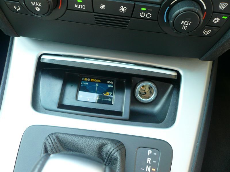 ユピテルZ205灰皿取り付けE90です！ | アクセスエボリューション目黒店 access-ev MEGURO