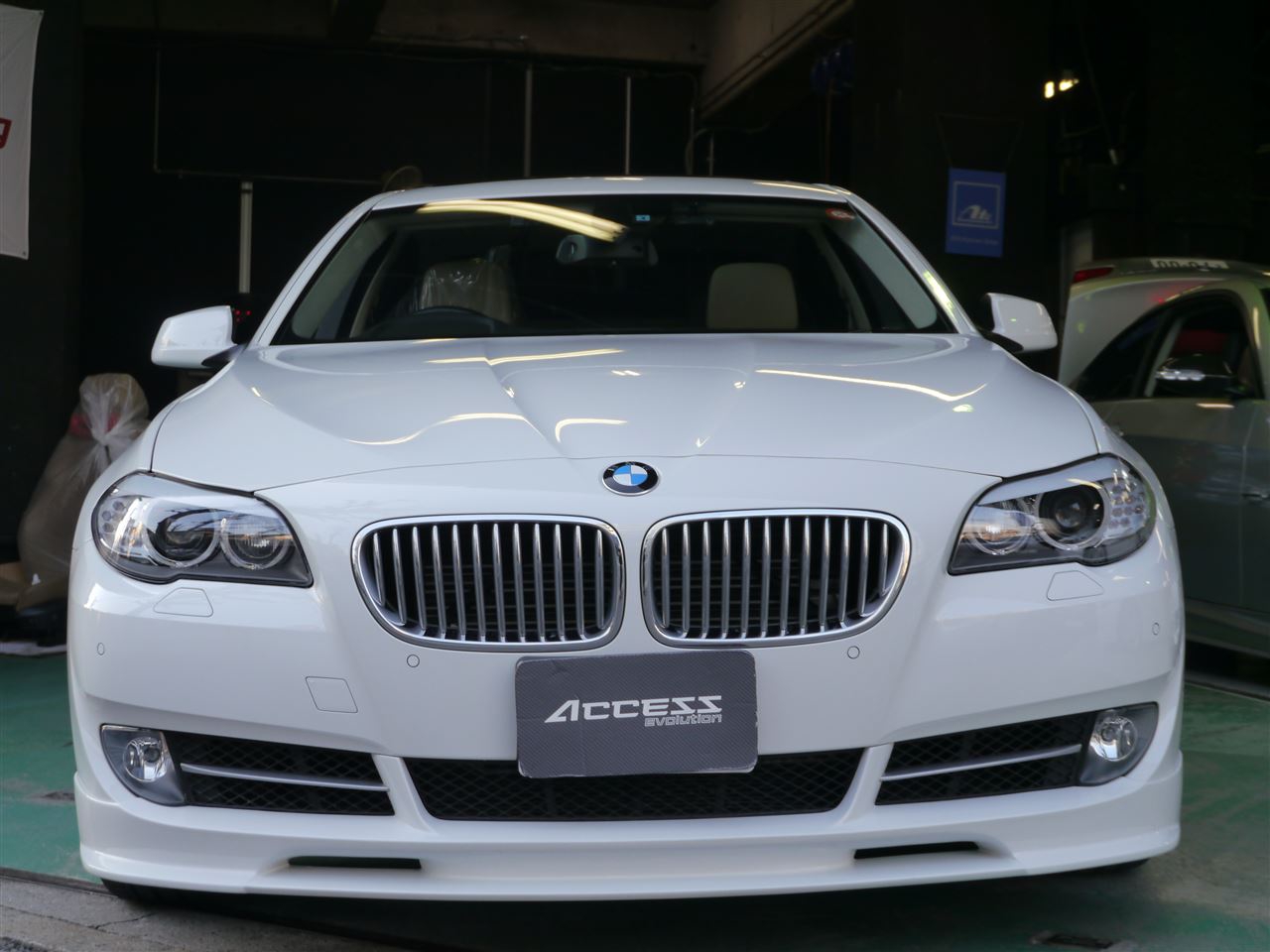 F10 AH5なお客様に、3Dデザインフロントリップスポイラーお取り付け！ | アクセスエボリューション目黒店 access-ev MEGURO