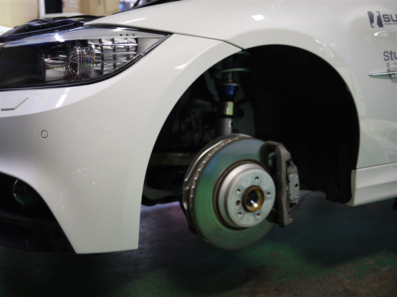 E90 335にarcクライマックスevo取り付け | アクセスエボリューション目黒店 access-ev MEGURO