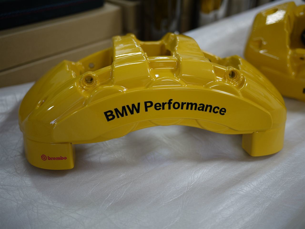 E82 135なキャリパーを、カラーチェンジ！ | アクセスエボリューション目黒店 access-ev MEGURO