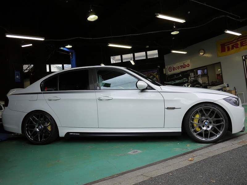 E90 BMW Mパフォーマンスサイドステップ？ | アクセスエボリューション目黒店 access-ev MEGURO