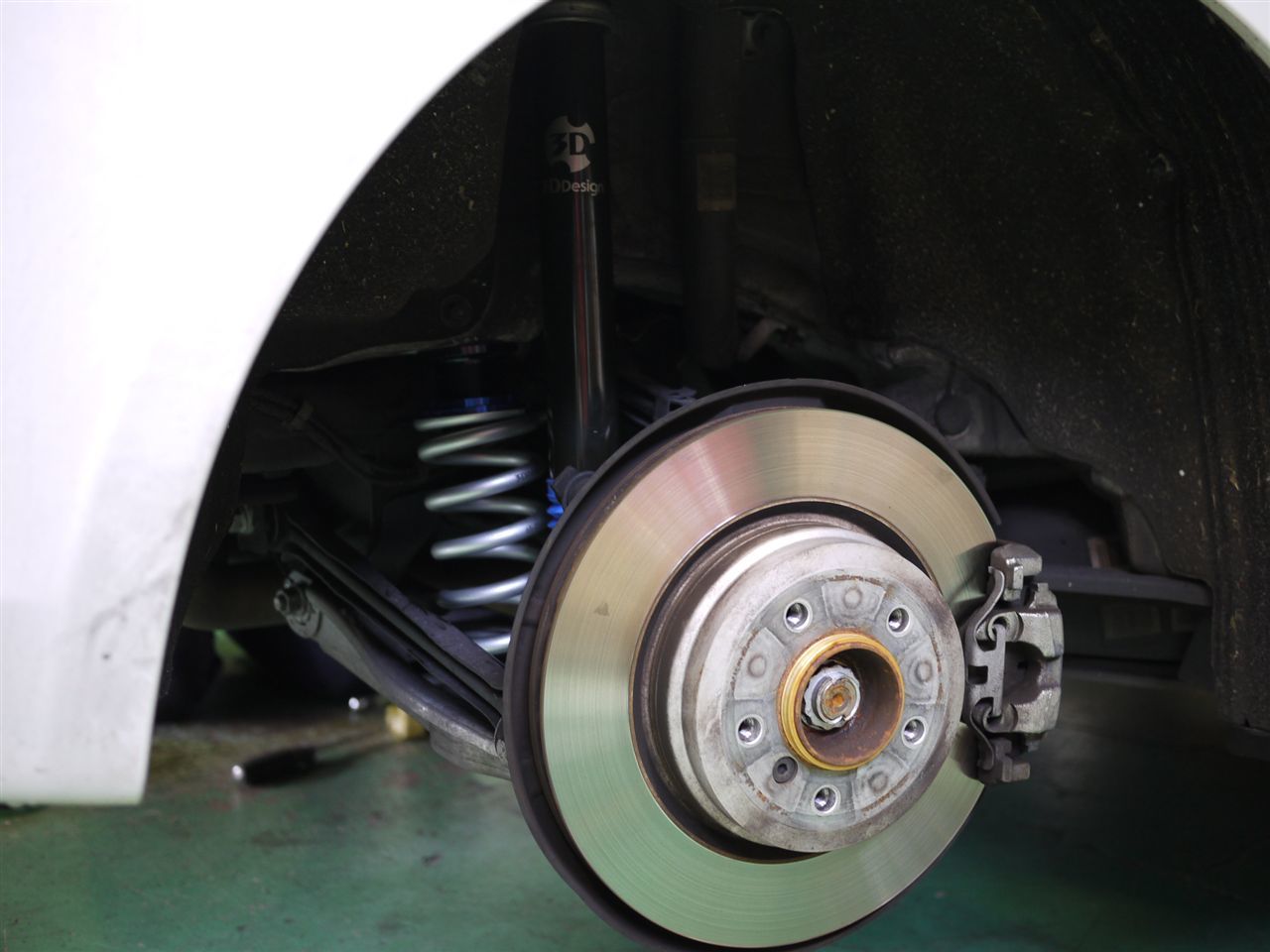 E91 335に3D車高調とリップ取り付け | アクセスエボリューション目黒店 access-ev MEGURO