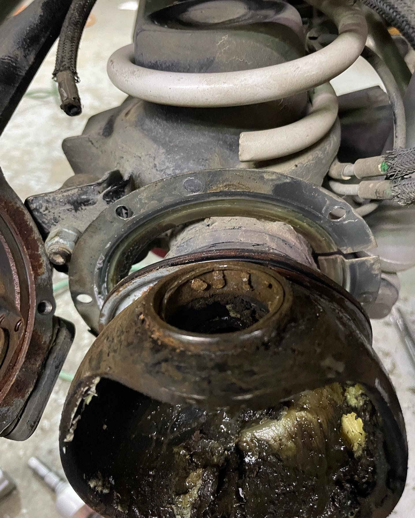 JB23 Fナックルオーバーホール | ジムニー専門店 ReverseGear