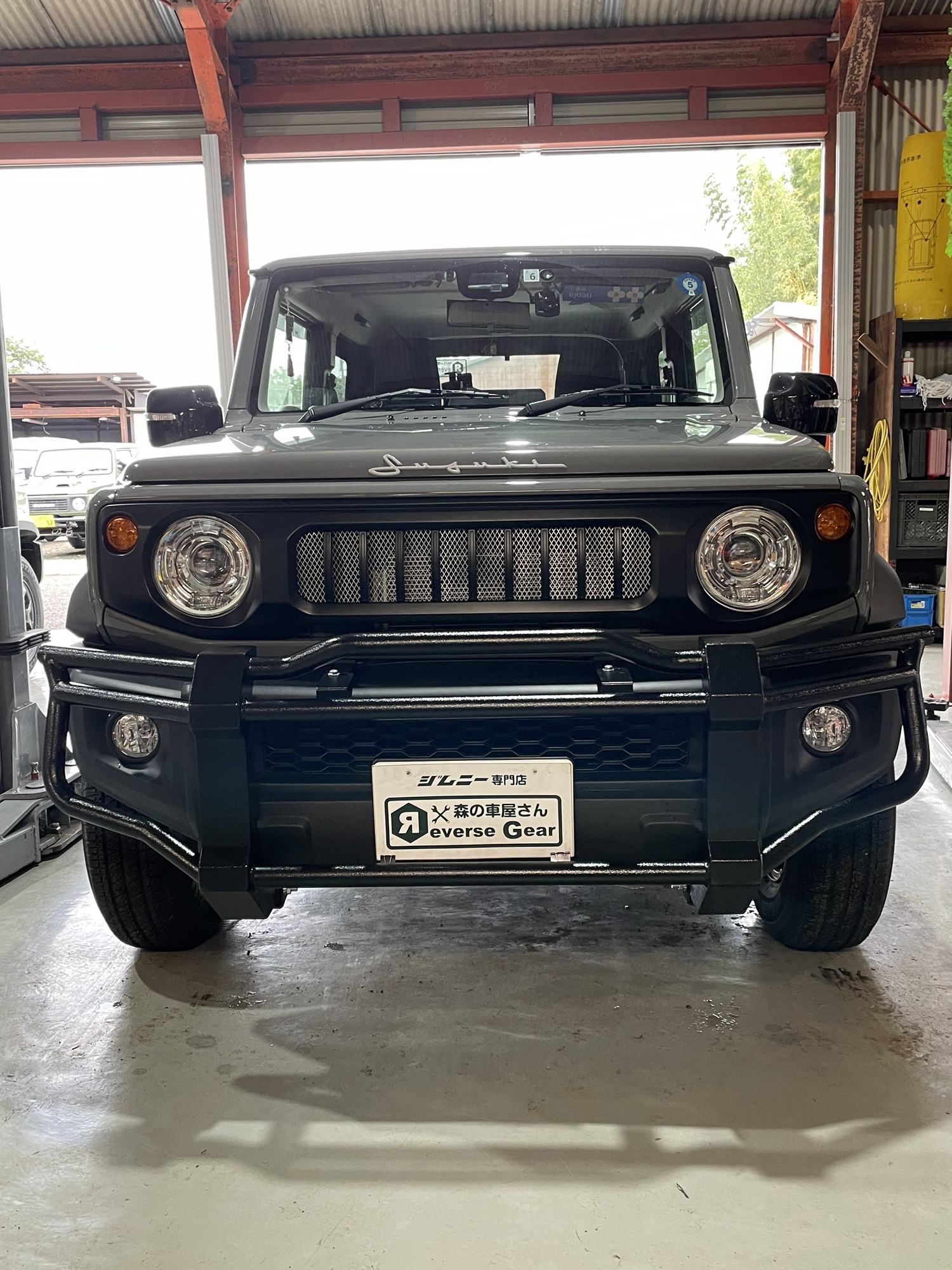 S様 JB74カスタムです | ジムニー専門店 ReverseGear