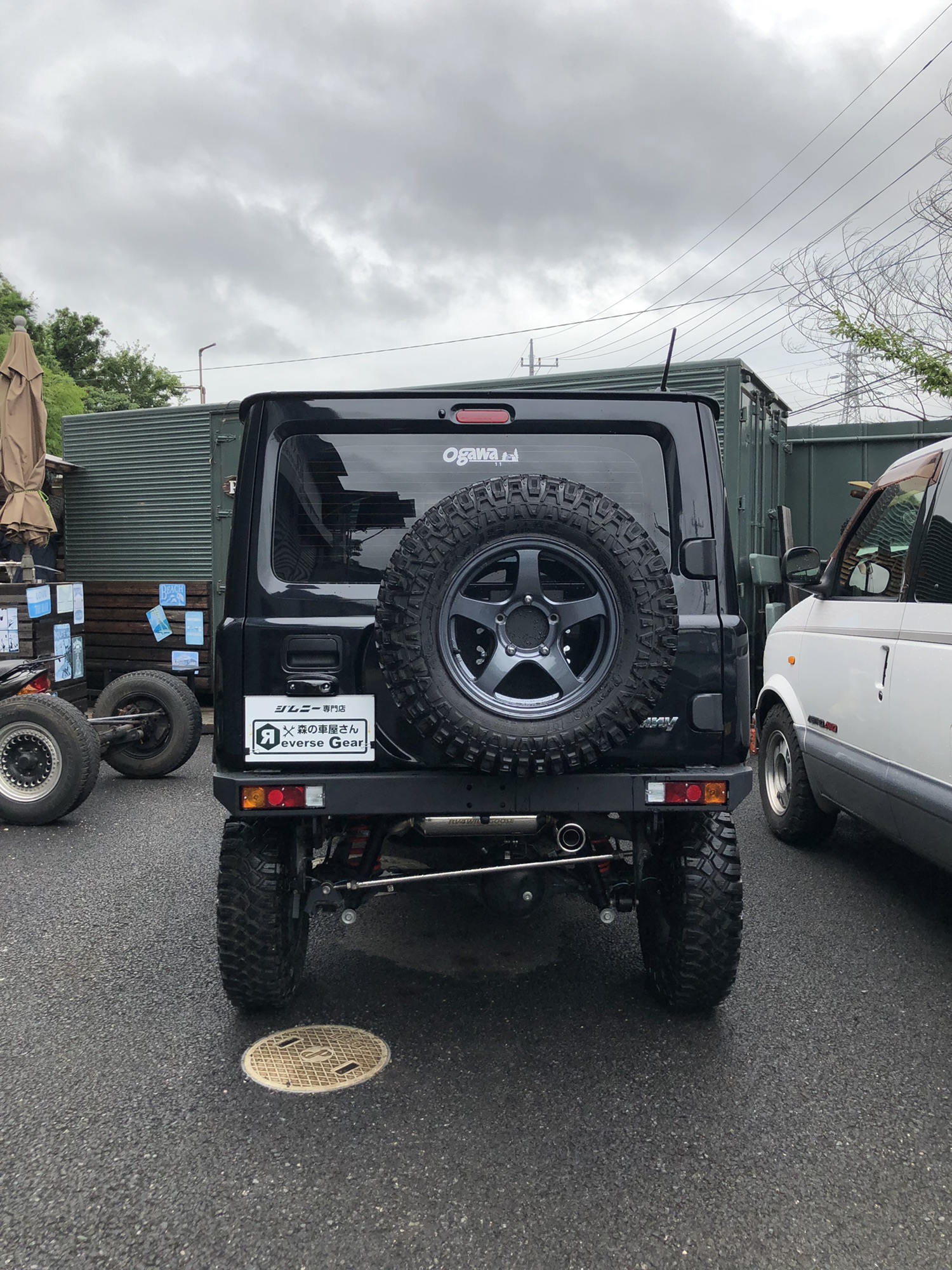 T様、JB64リヤ周りカスタムです！ | ジムニー専門店 ReverseGear
