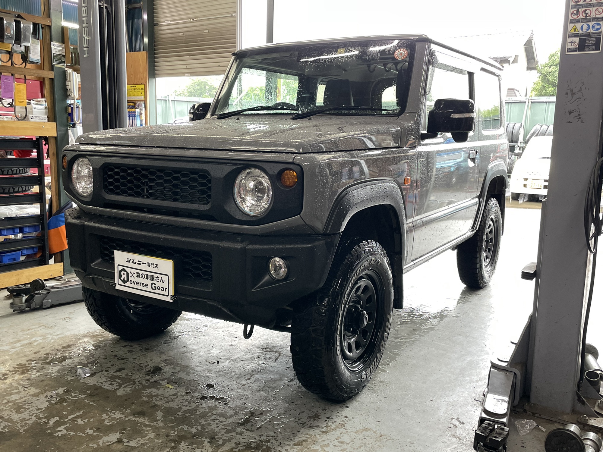 K様、JB64カスタムです | ジムニー専門店 ReverseGear