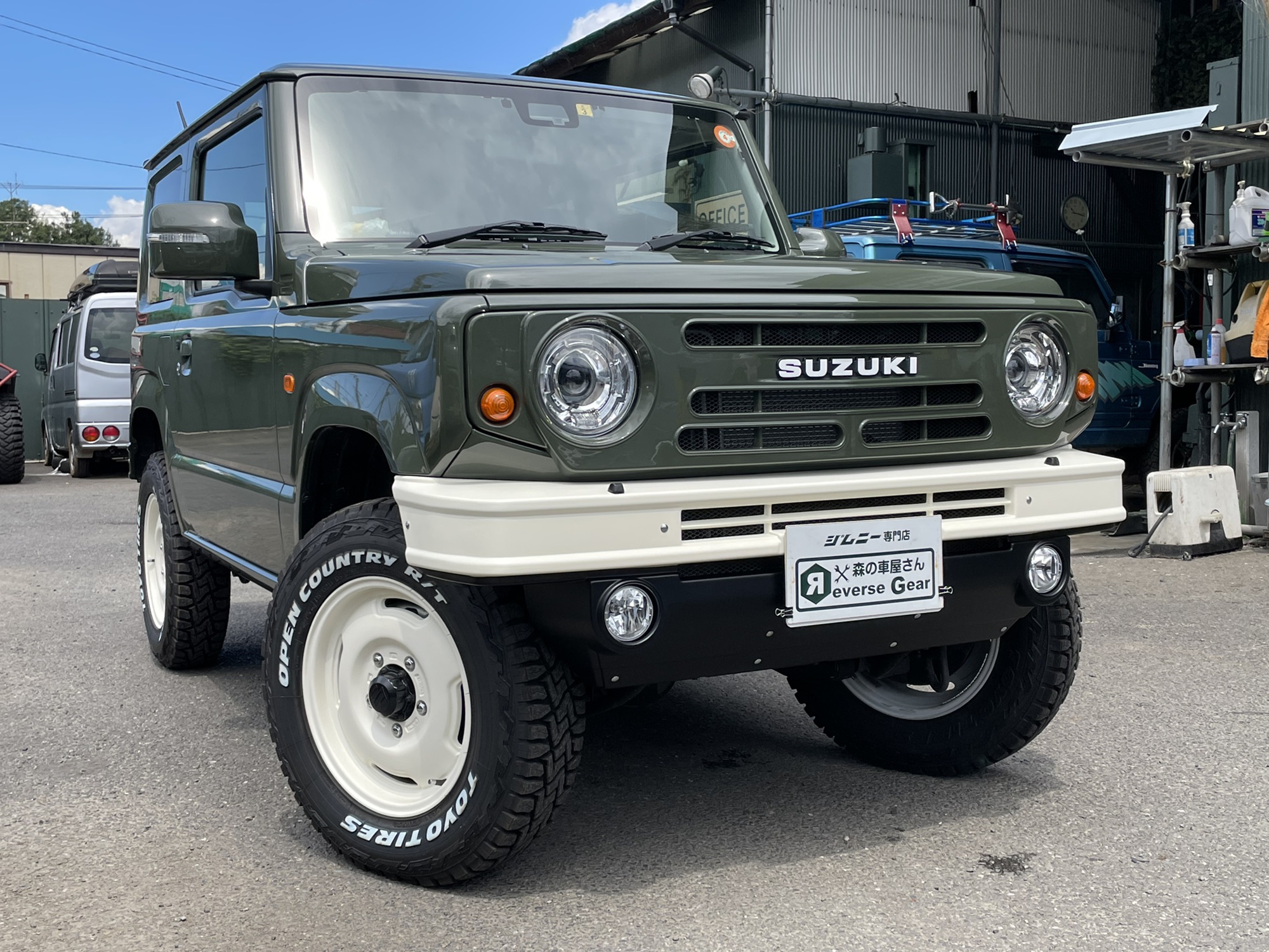 F様、新車カスタムカー納車です | ジムニー専門店 ReverseGear