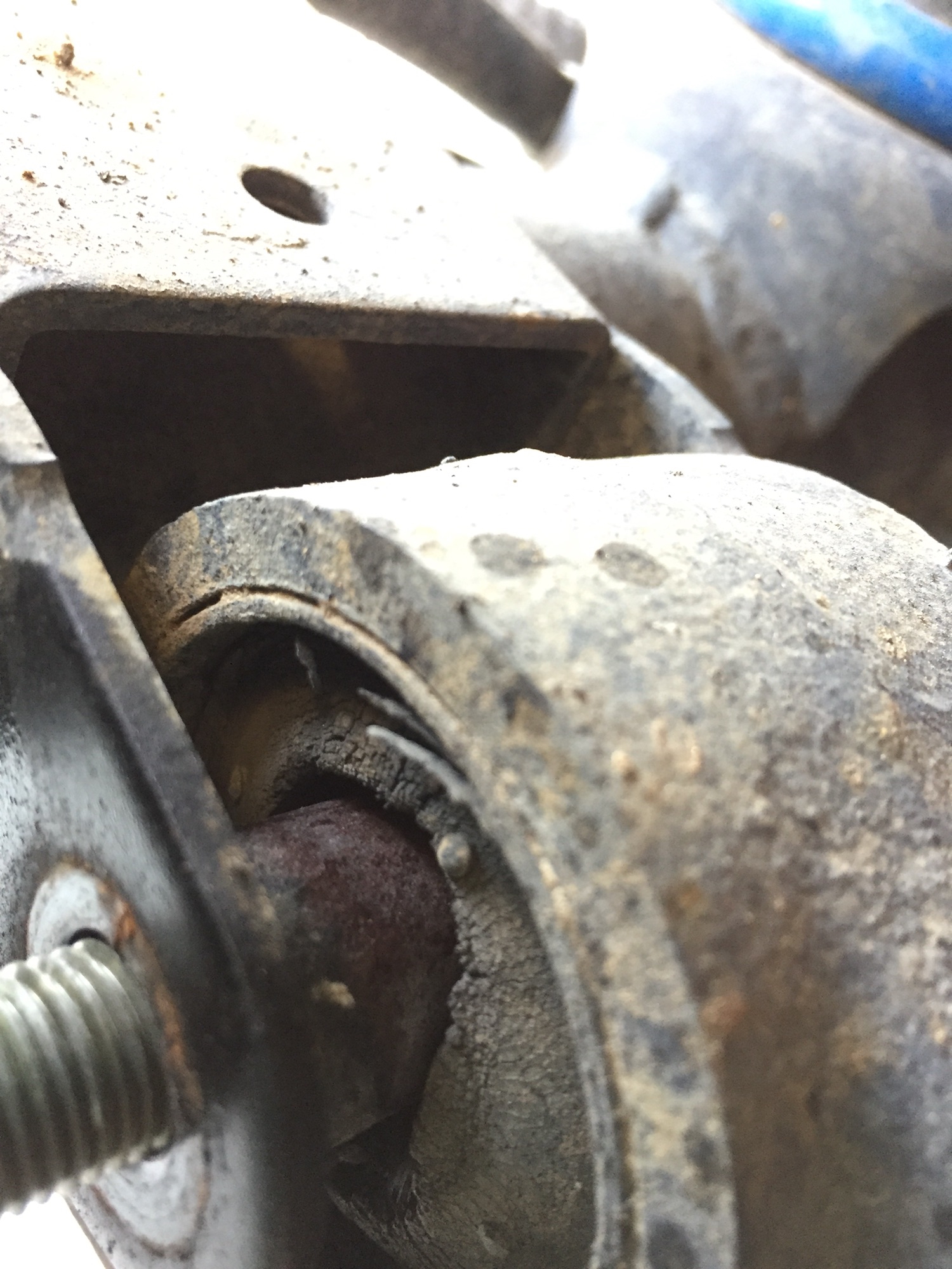 JA12アームブッシュ打ち替え | ジムニー専門店 ReverseGear