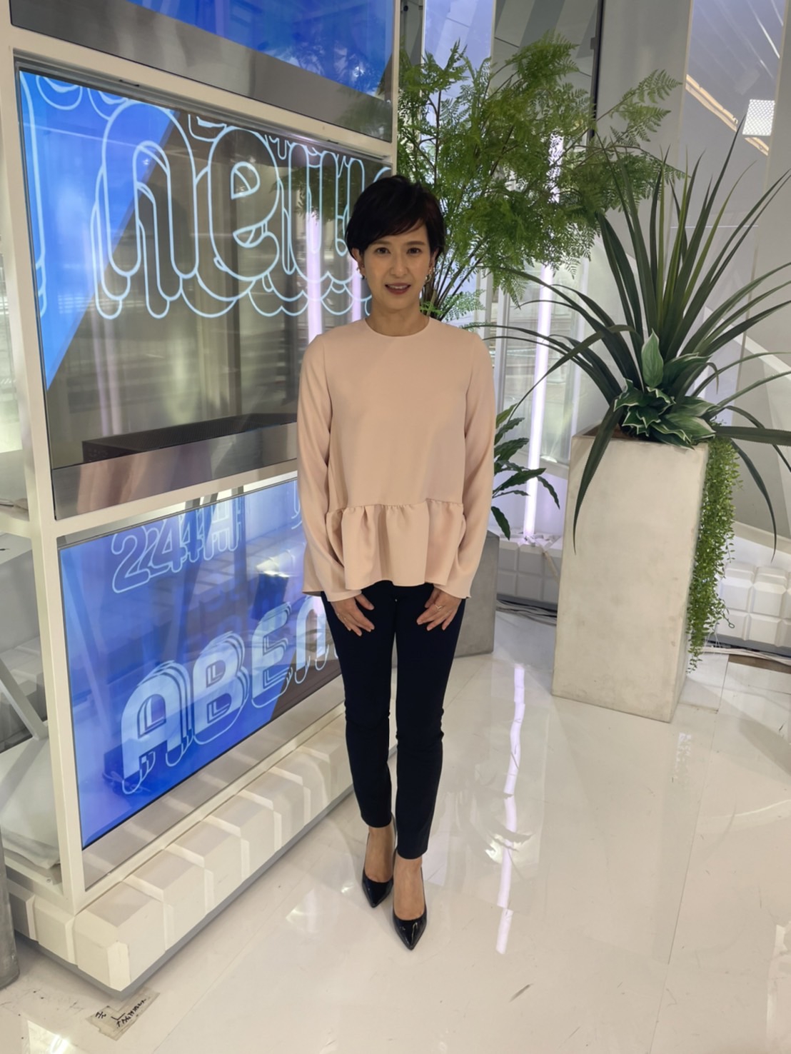 徳永有美キャスター 2024/11/6 | ABEMAヒルズ | ABEMA(アベマ)