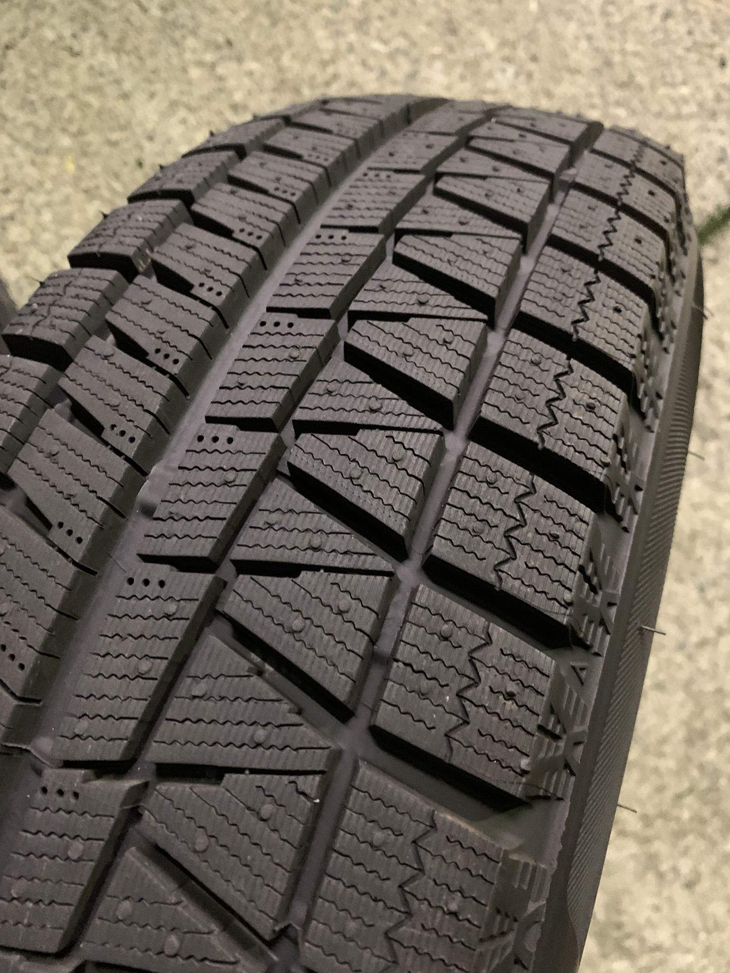 これって新品！？ | HAPPY TiRE