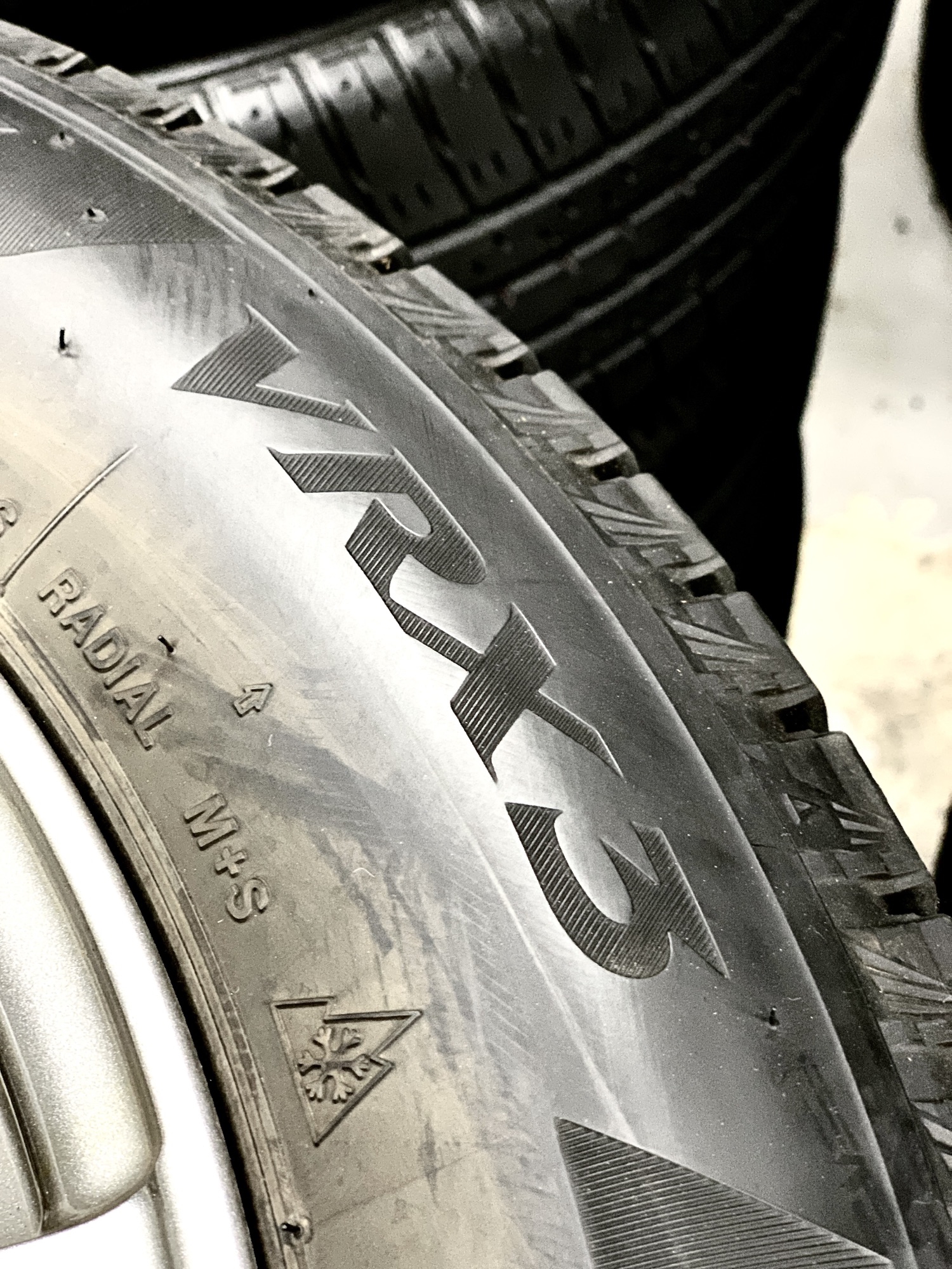 現行！VRX3入荷ですっ！！ | HAPPY TiRE