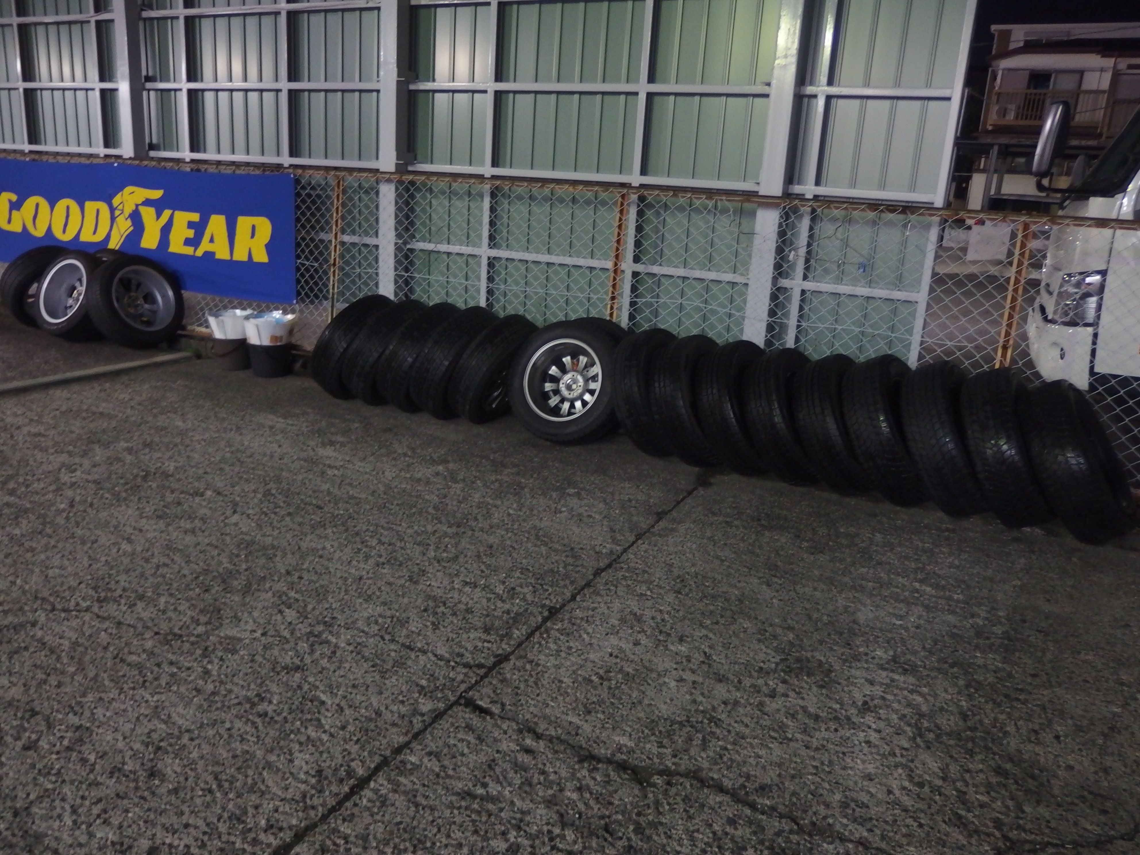 11月スタート！！ | HAPPY TiRE