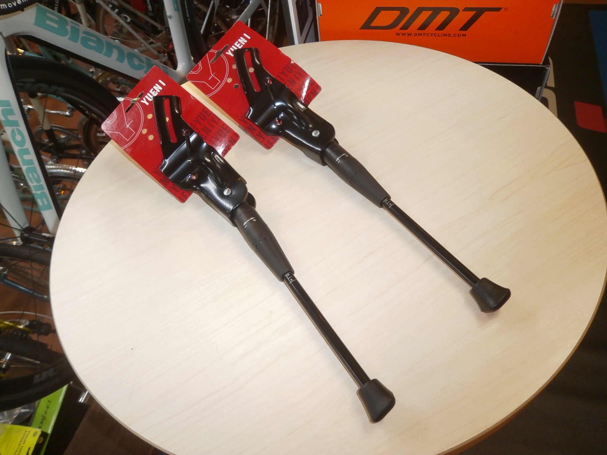 YRA-36AK スタンド。 | スポーツサイクル イシノ