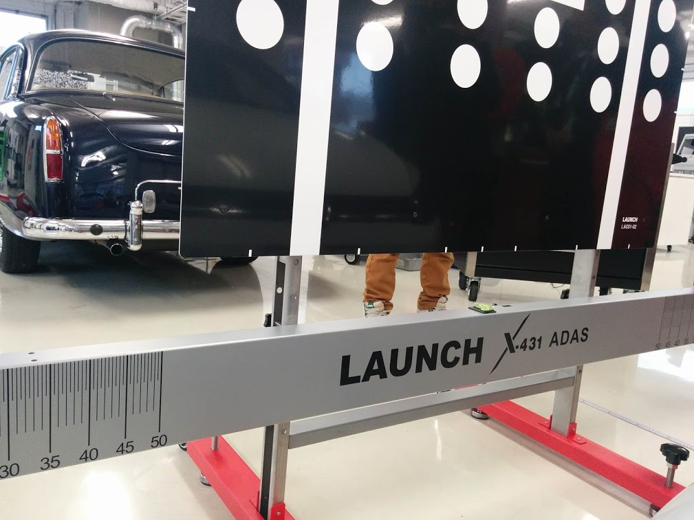 LAUNCH X-431 ADAS ターゲット | Seiken e‐Garage Training Center