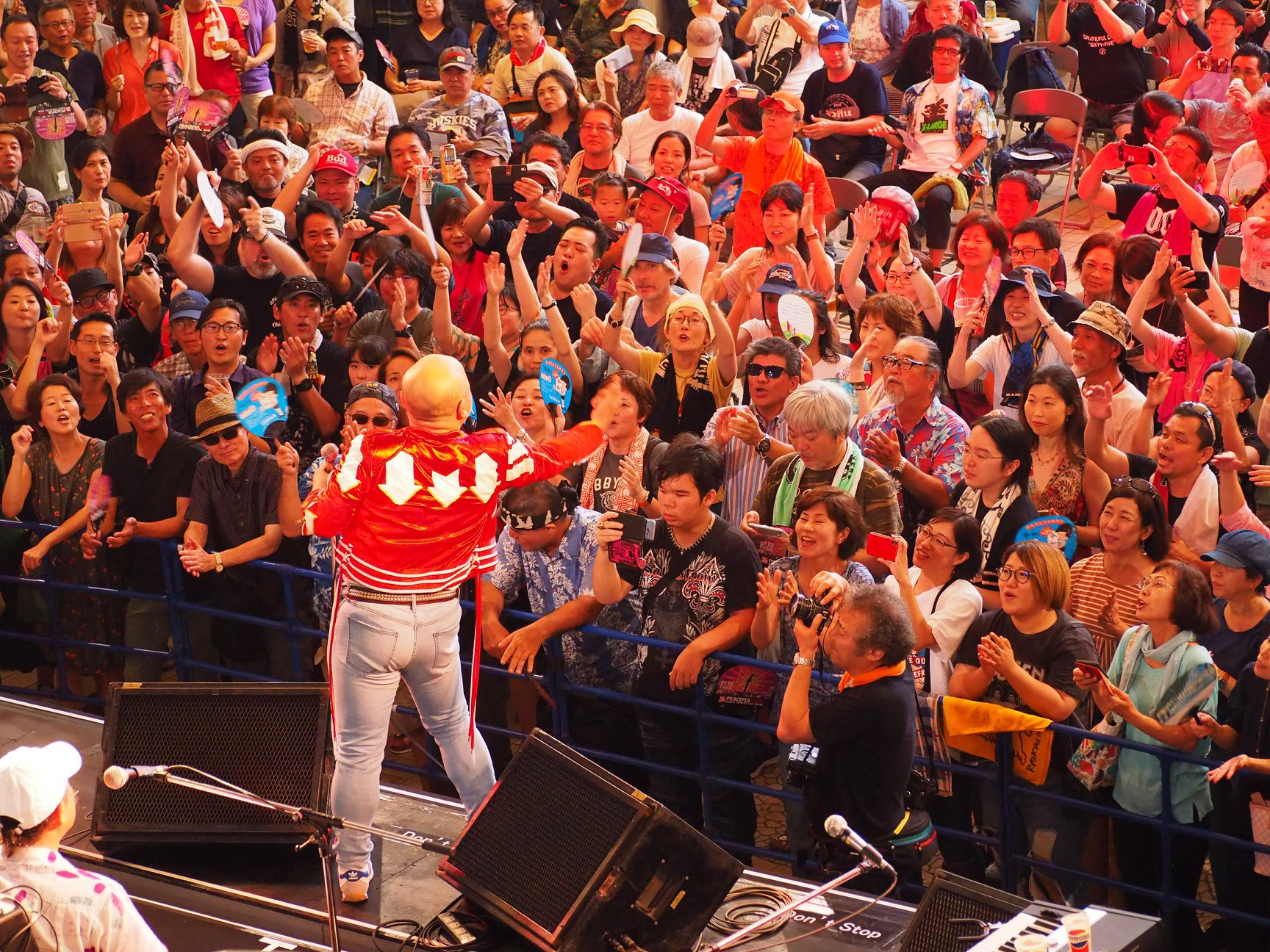 QUEENESS “Rocks To The Future” 2020 最終公演 | QUEENESS