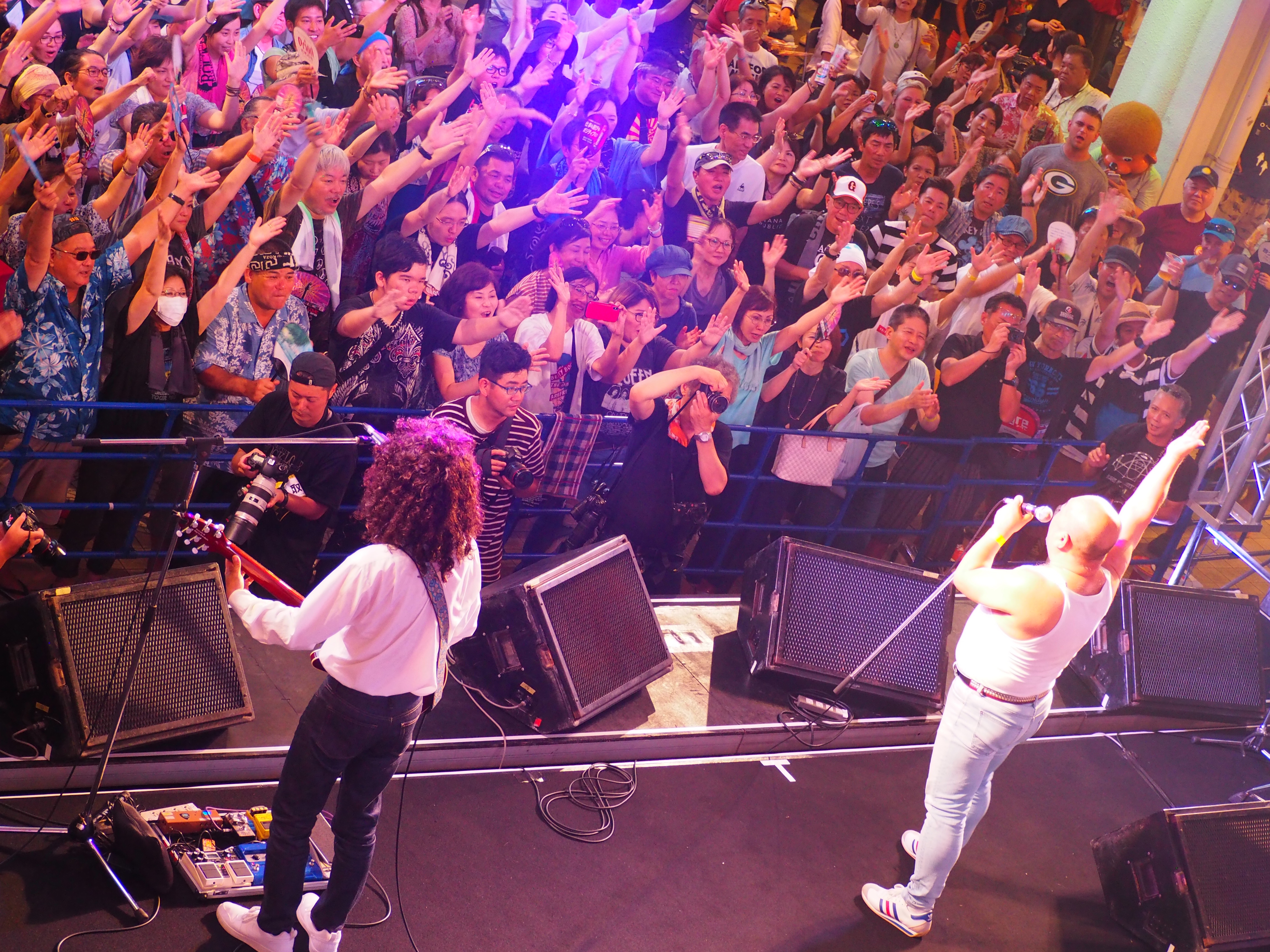 10/19 第14回うるま祭り プレミアムアーティストフェスティバル出演 | QUEENESS