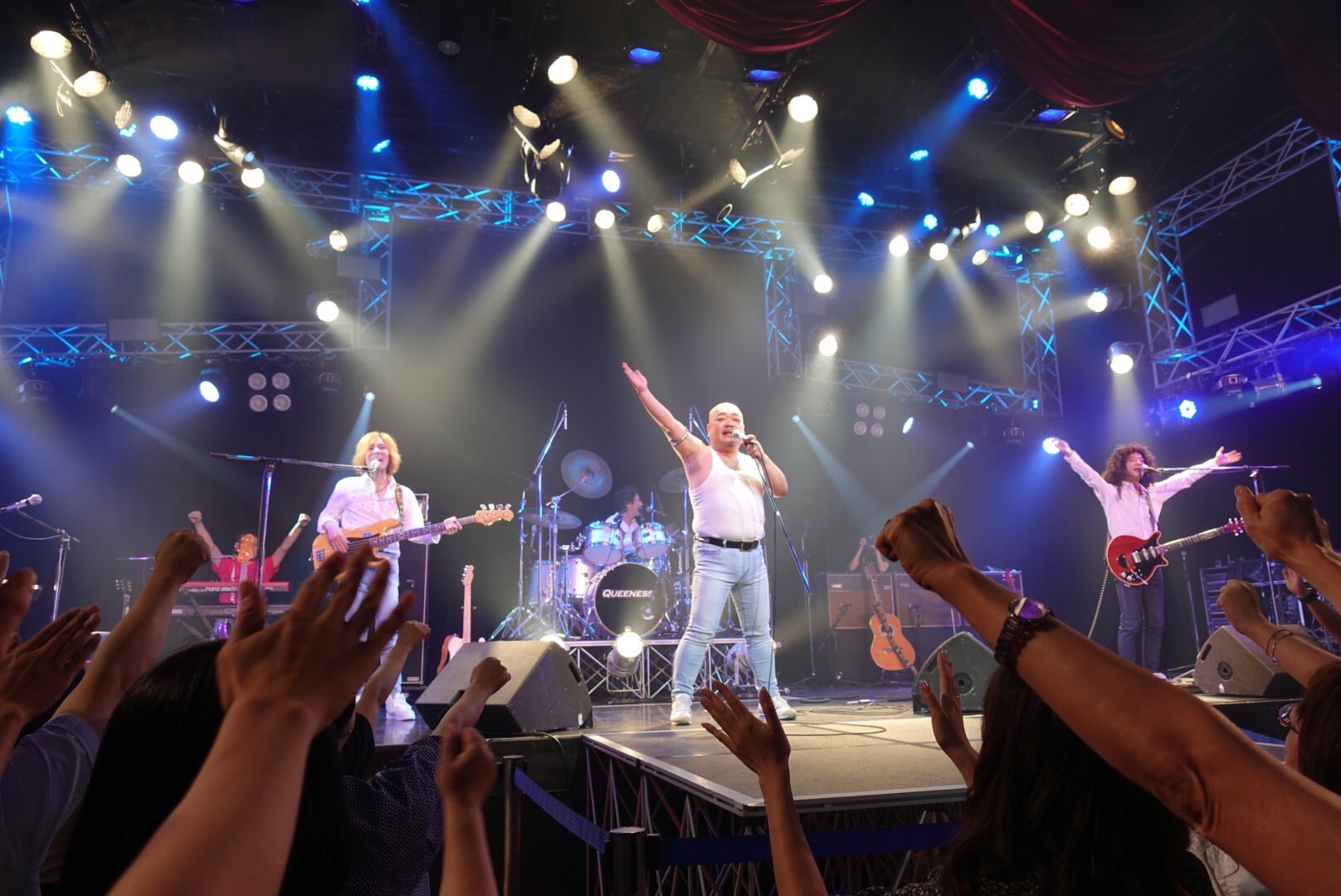 10/23 クイーン+アダム・ランバート来日プレイベント出演 | QUEENESS