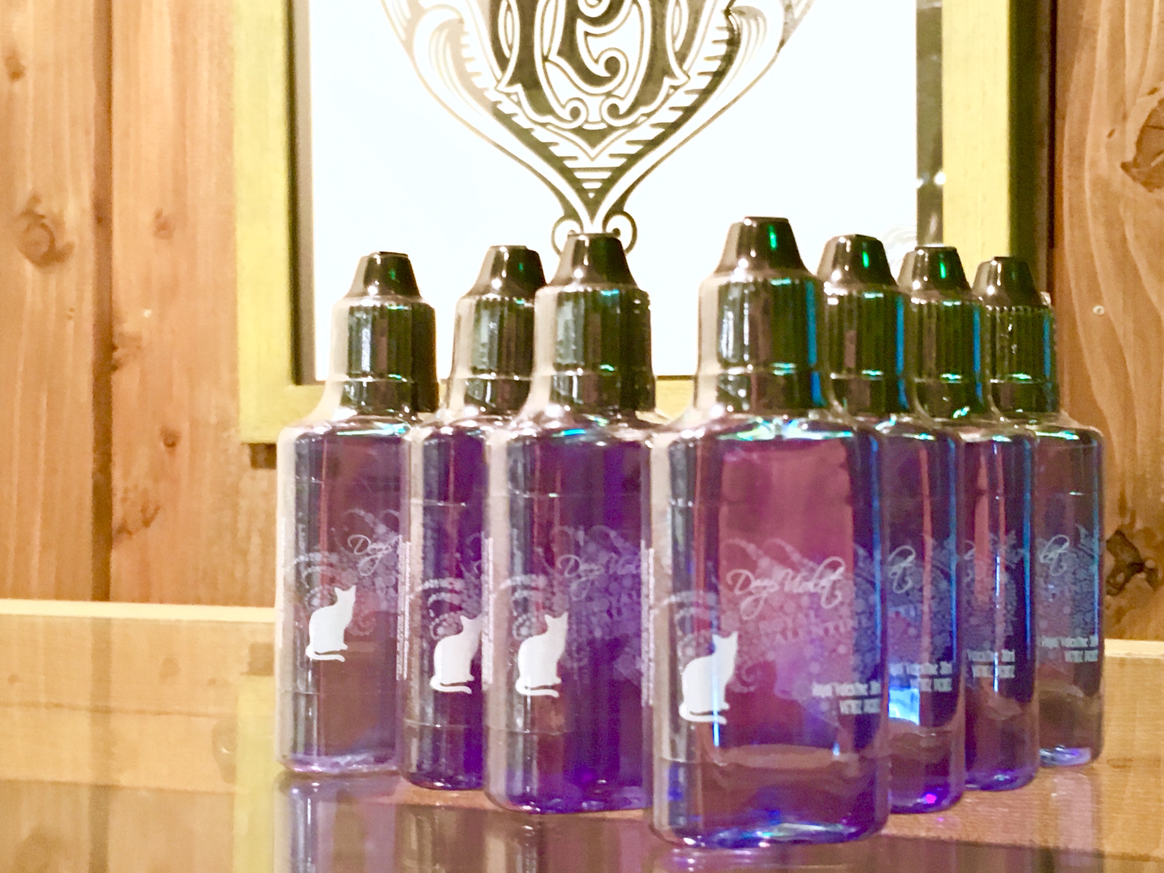 《Royal Valentine》 | Vape Shop Hoop