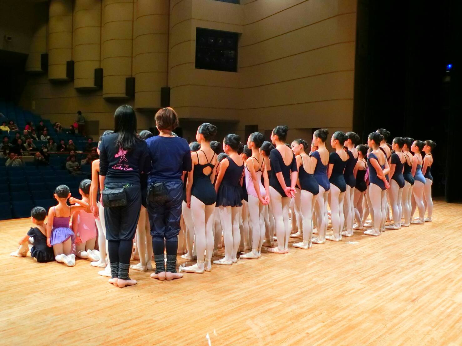 ballet class Little Swan