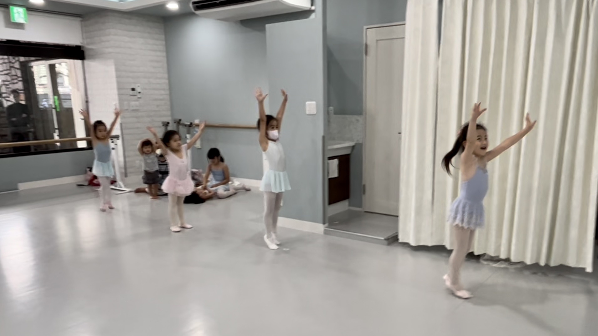 10月のスケジュール | Ellie Ballet Class