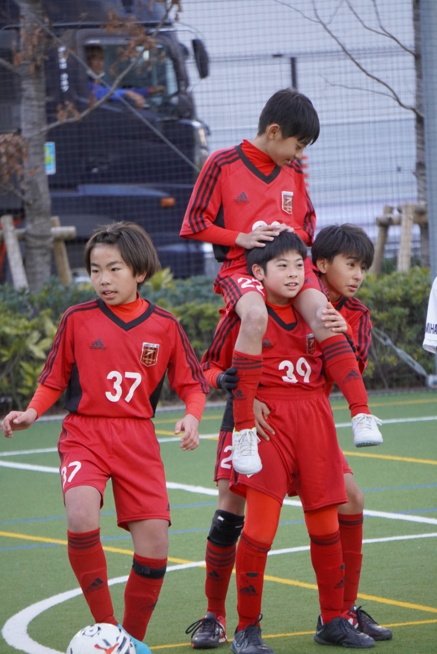 35期6年生、清新SSS卒団記念フットサル大会優勝！ | 八王子七小サッカークラブ（八王子七小SC） 東京都八王子市の少年サッカークラブ