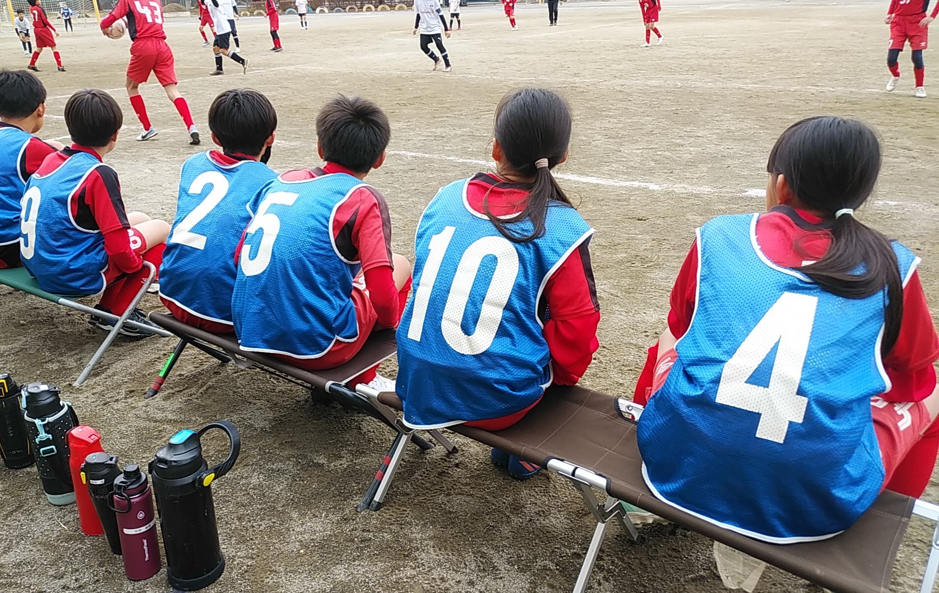 36期（6年生）TRM@清水小～清水北FCさん、コンフィアンサJrさん | 八王子七小サッカークラブ（八王子七小SC） 東京都八王子市の少年サッカークラブ