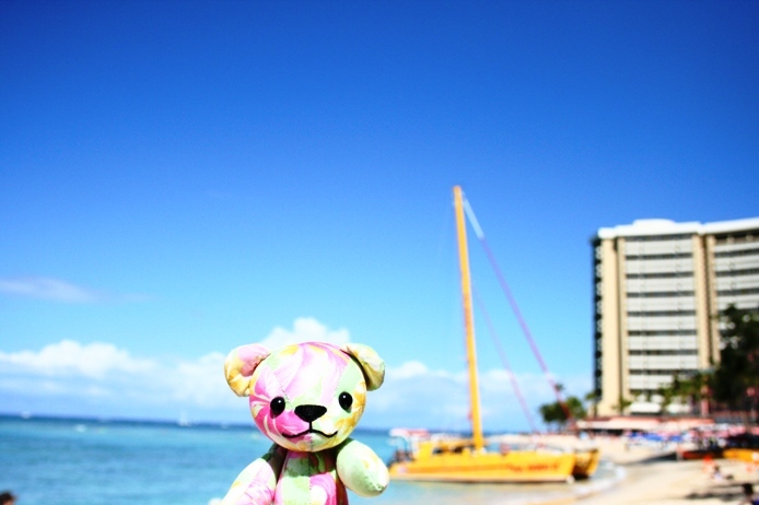 ALOHA BEAR® ハワイの布で作るくまのぬいぐるみのアロハベアと、ハギレで作る人形のはぎれちゃん