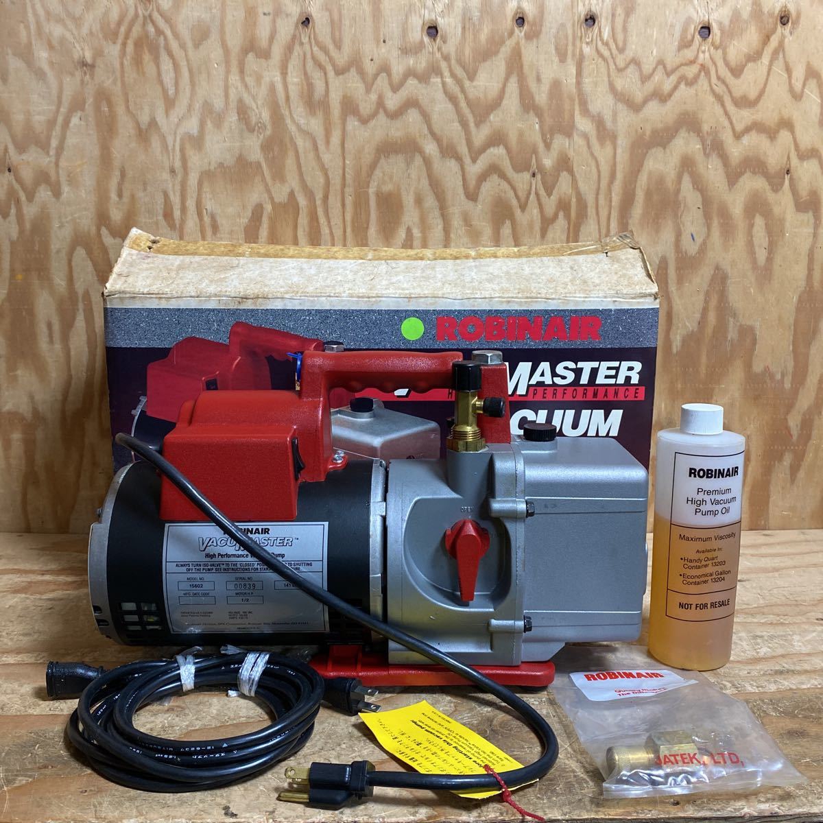 ROBINAIR ロビネア 真空ポンプ 15602 バキュームポンプ 高真空ポンプ の高価買取なら、電動工具の買取屋 買取の匠 福山店にお任せ ...
