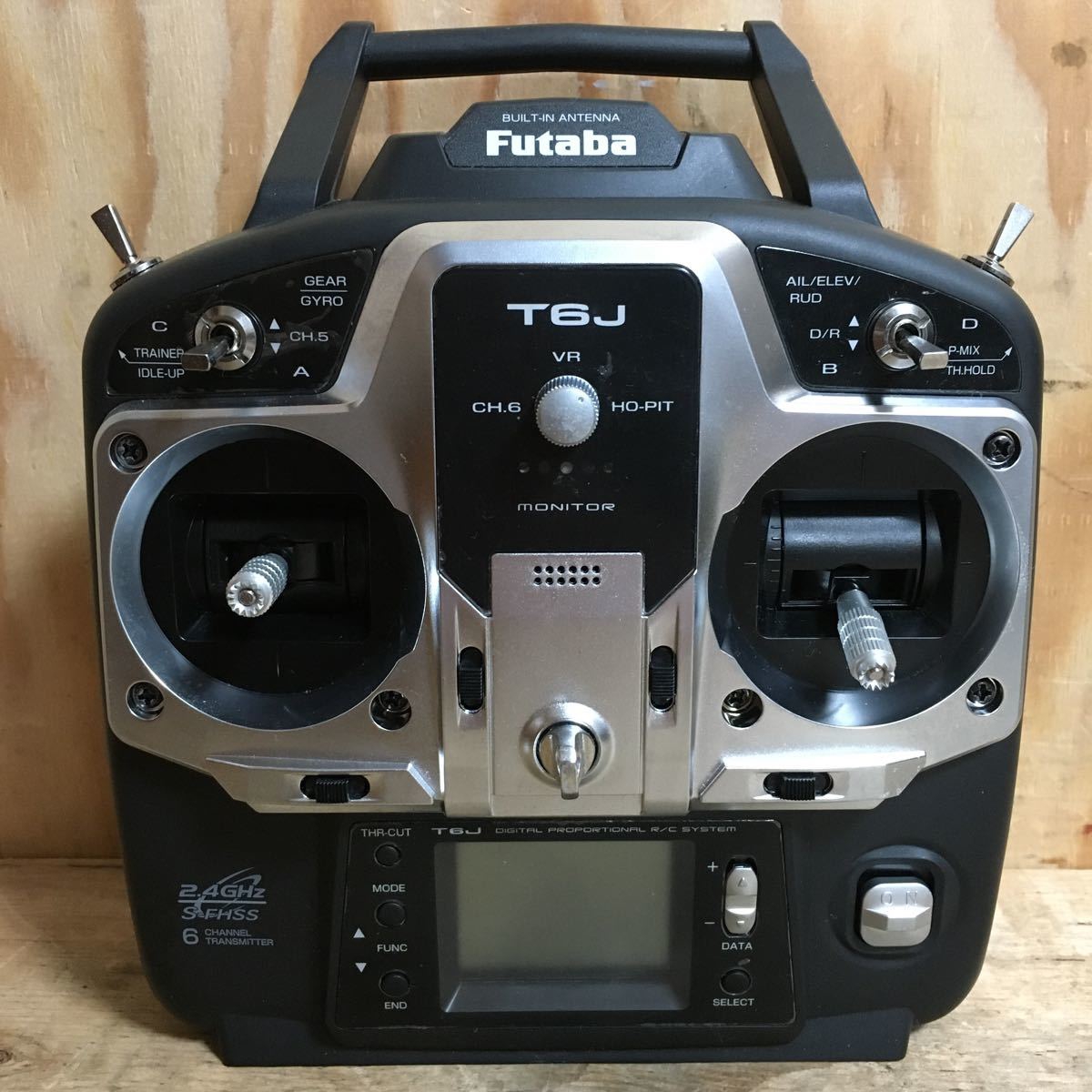 Futaba 双葉 T6J プロポ 送信機 24GHz S-FHSS の高価買取なら、電動工具の買取屋 買取の匠 福山店にお任せください ...