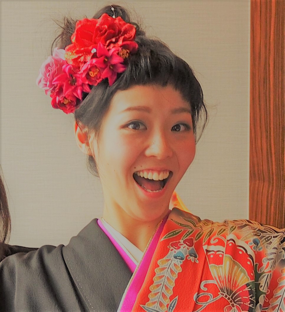 ABOUT | Yumi Sahara's Calligraphy