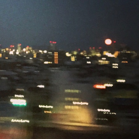 YOMU-SAPULI ★Does the moon know how beautiful it is? | LifeCoach × ...