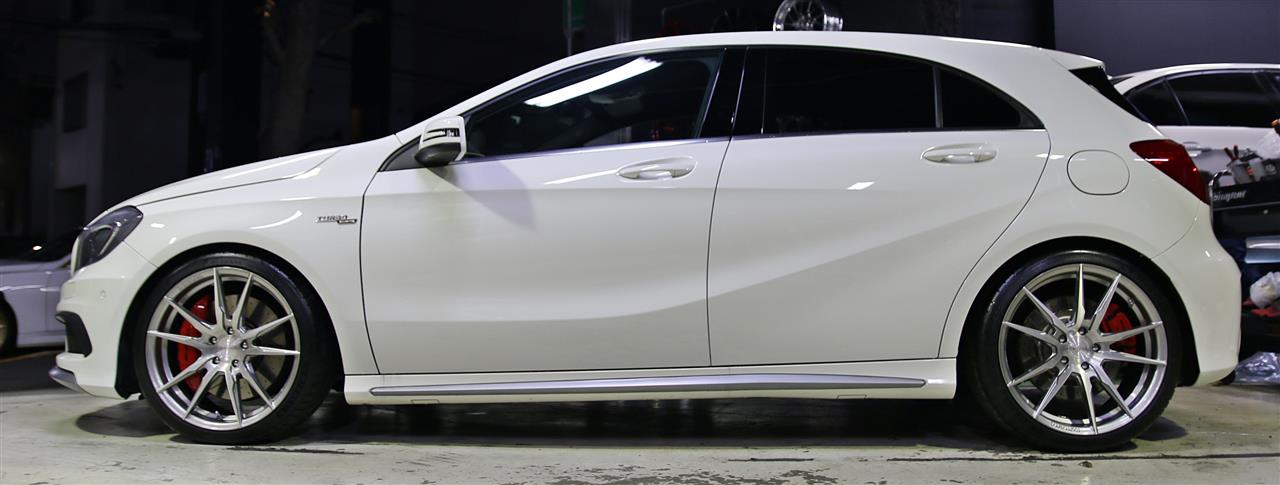 AMG A45×ROHANA RF2お取り付け！ | アクセスエボリューション目黒店 ACCESS EVOLUTION MEGURO