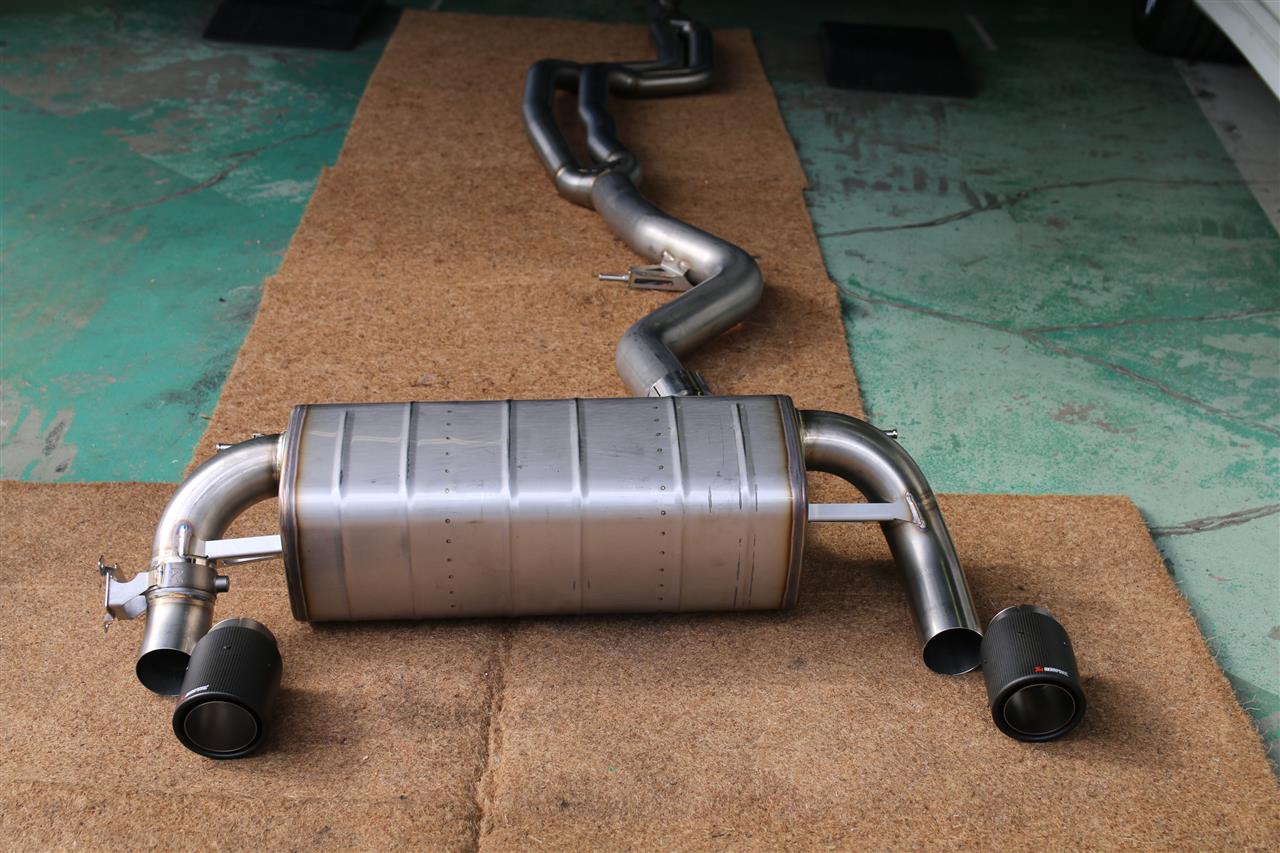 F32 435なお客様に、Akrapovic Evlutionline お取り付け！ | アクセスエボリューション目黒店 ACCESS EVOLUTION MEGURO
